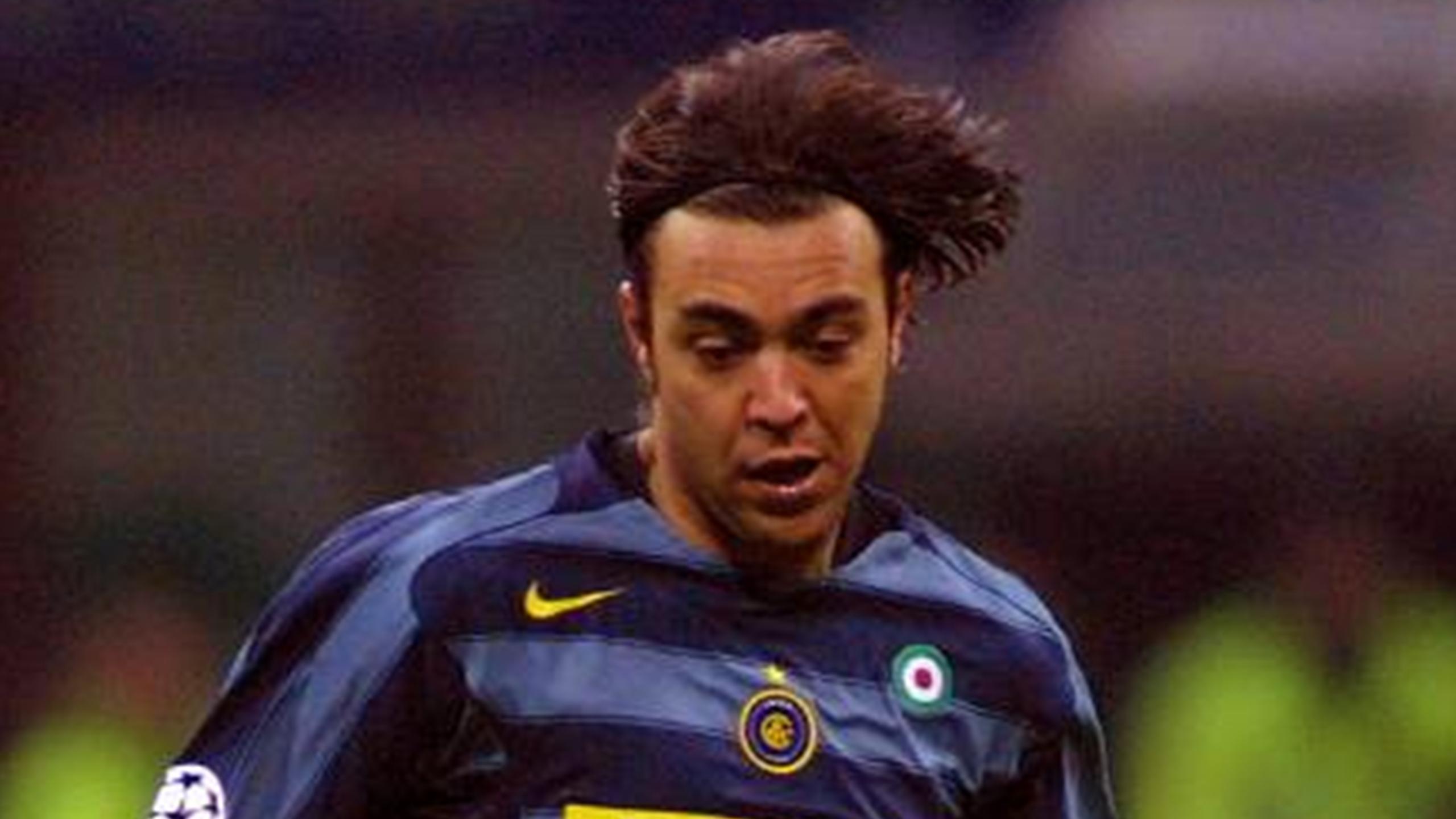 Recoba unhappy at Inter - Eurosport