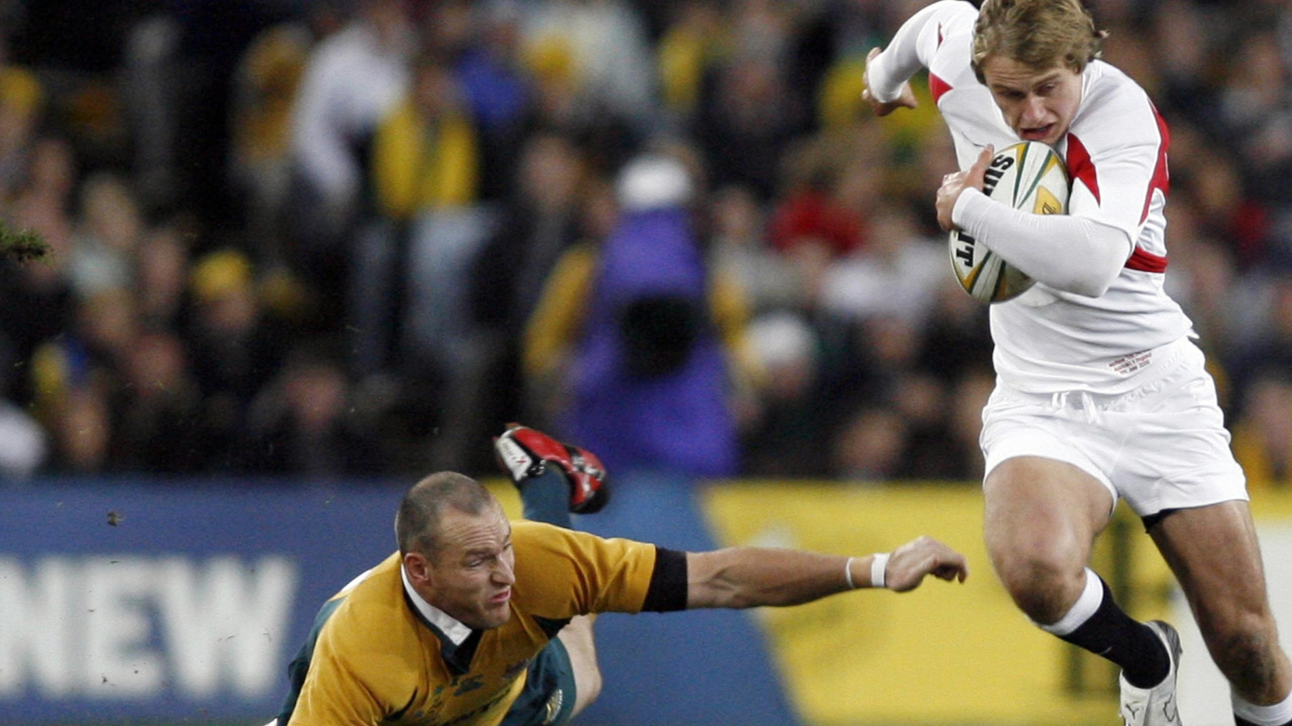 Tait back for England - Eurosport