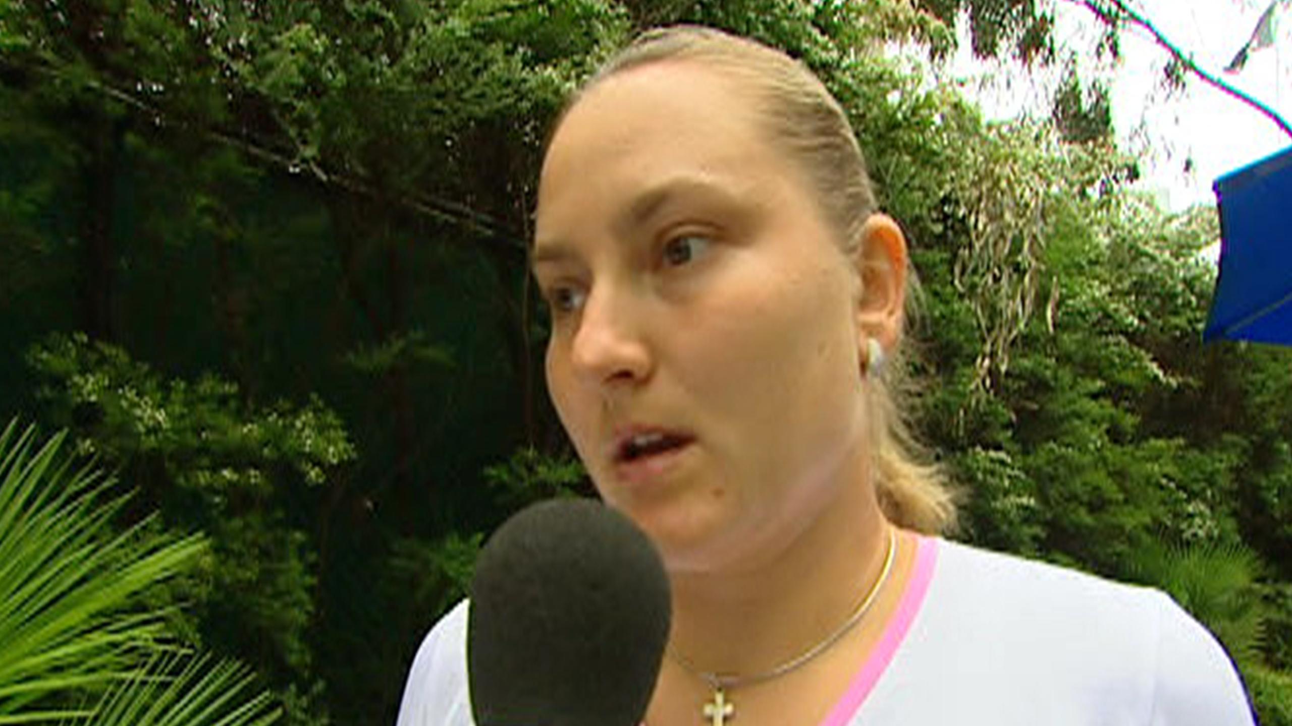 Interview with Petrova - Tennis video - Eurosport