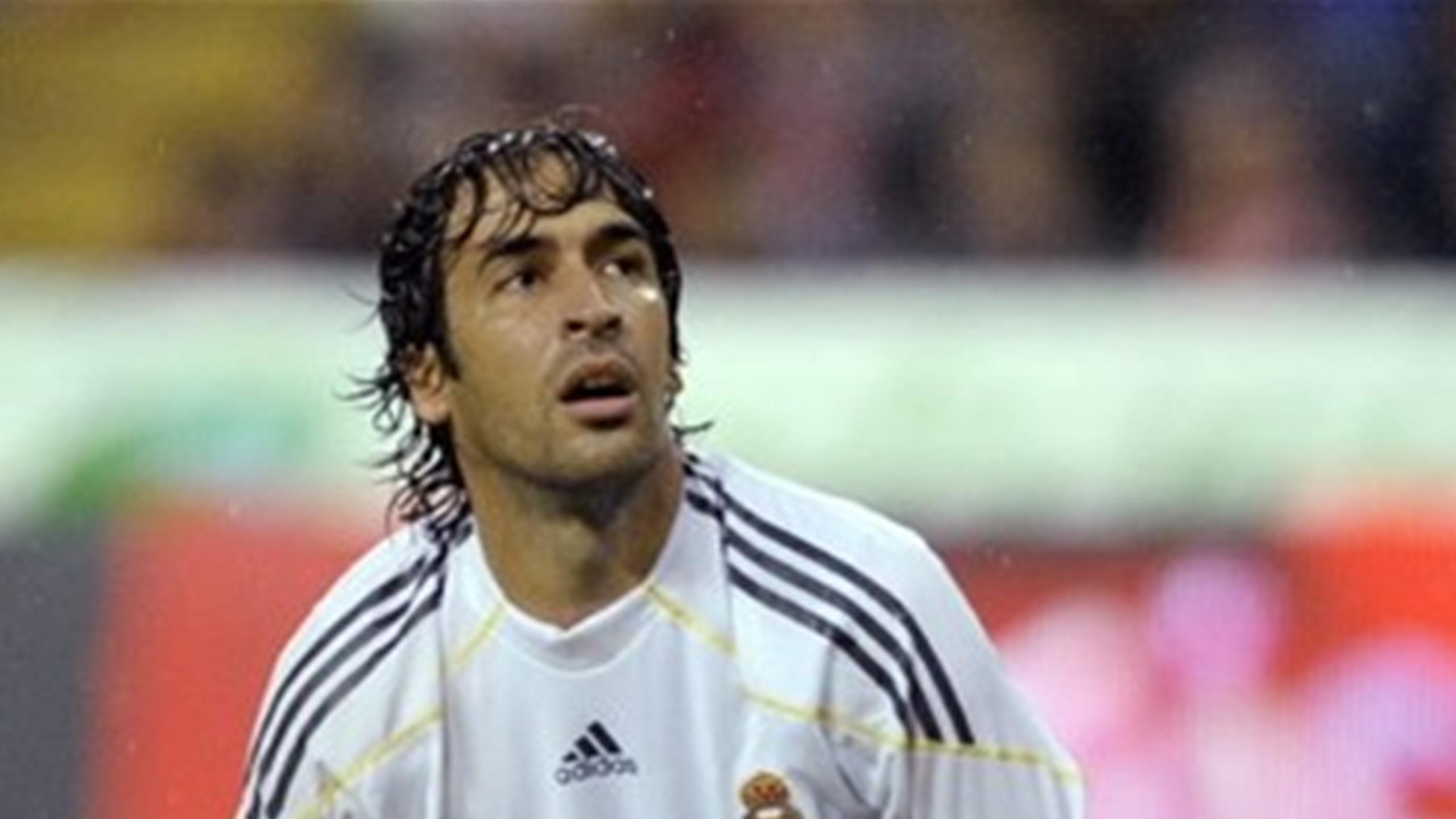 Raúl sur le point de faire son grand retour au Real Madrid - Eurosport