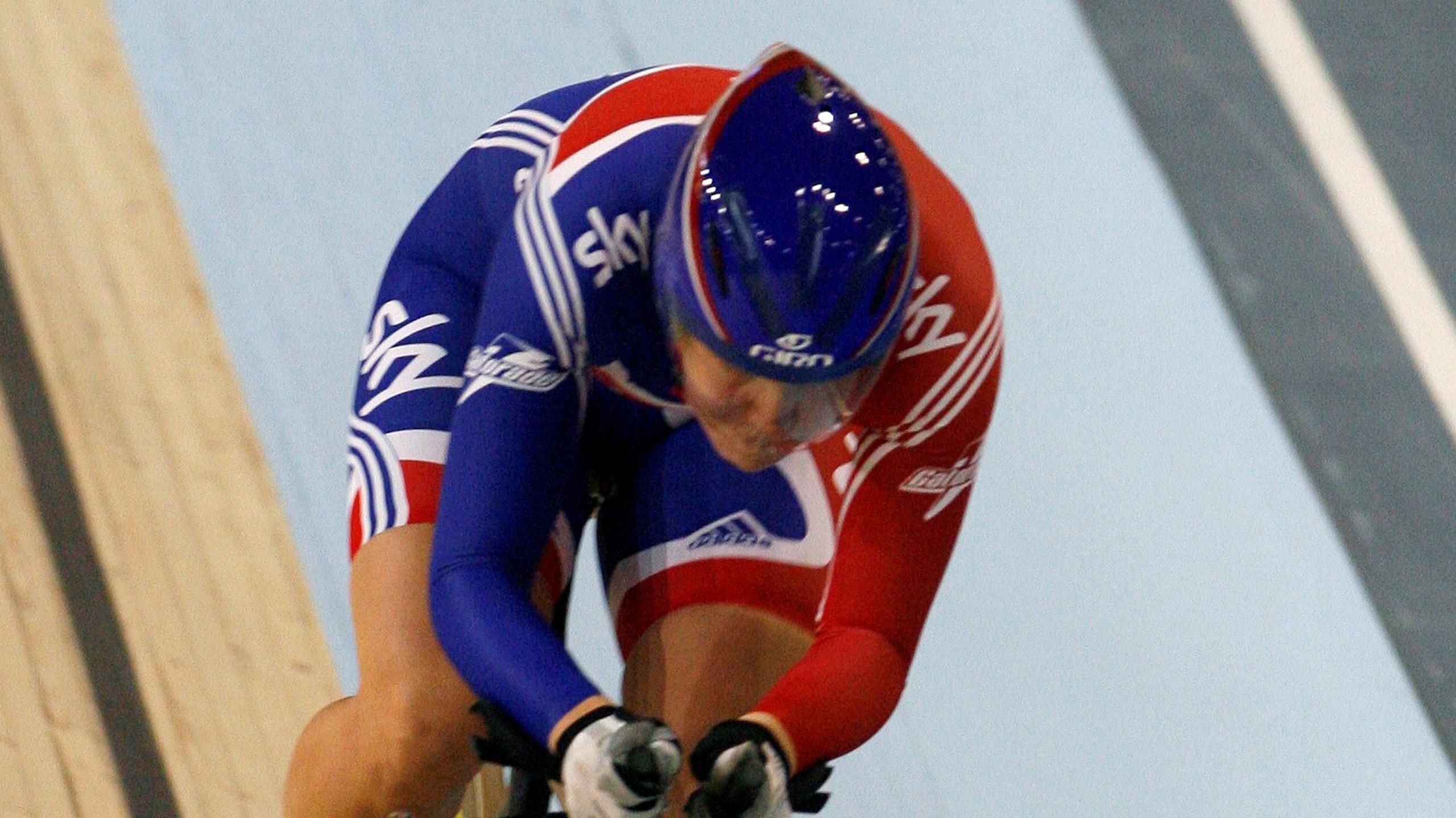 James continues to impress at track cycling Worlds - Eurosport