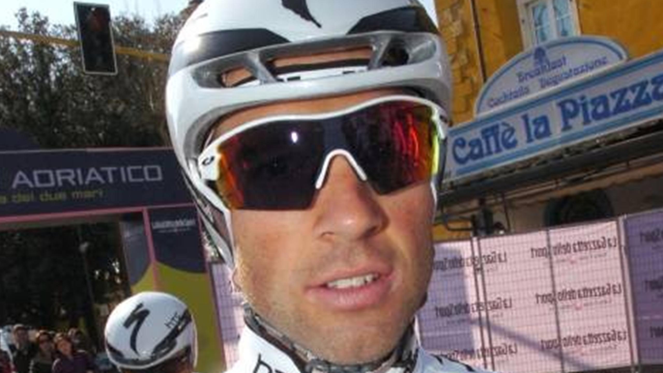 Albasini takes lead - Eurosport