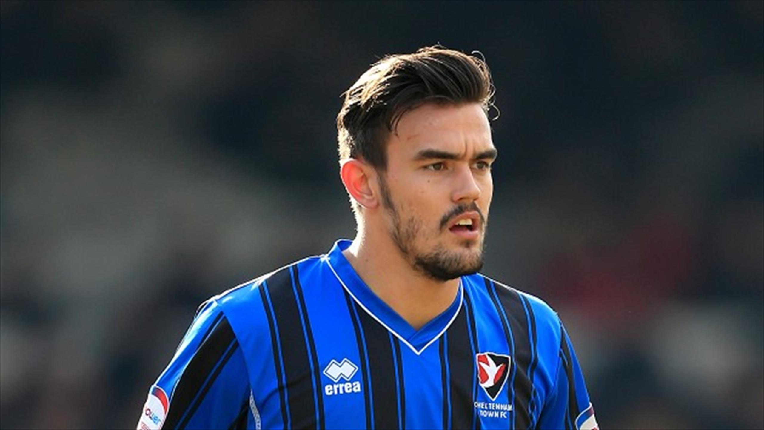 Robins complete double swoop - Eurosport