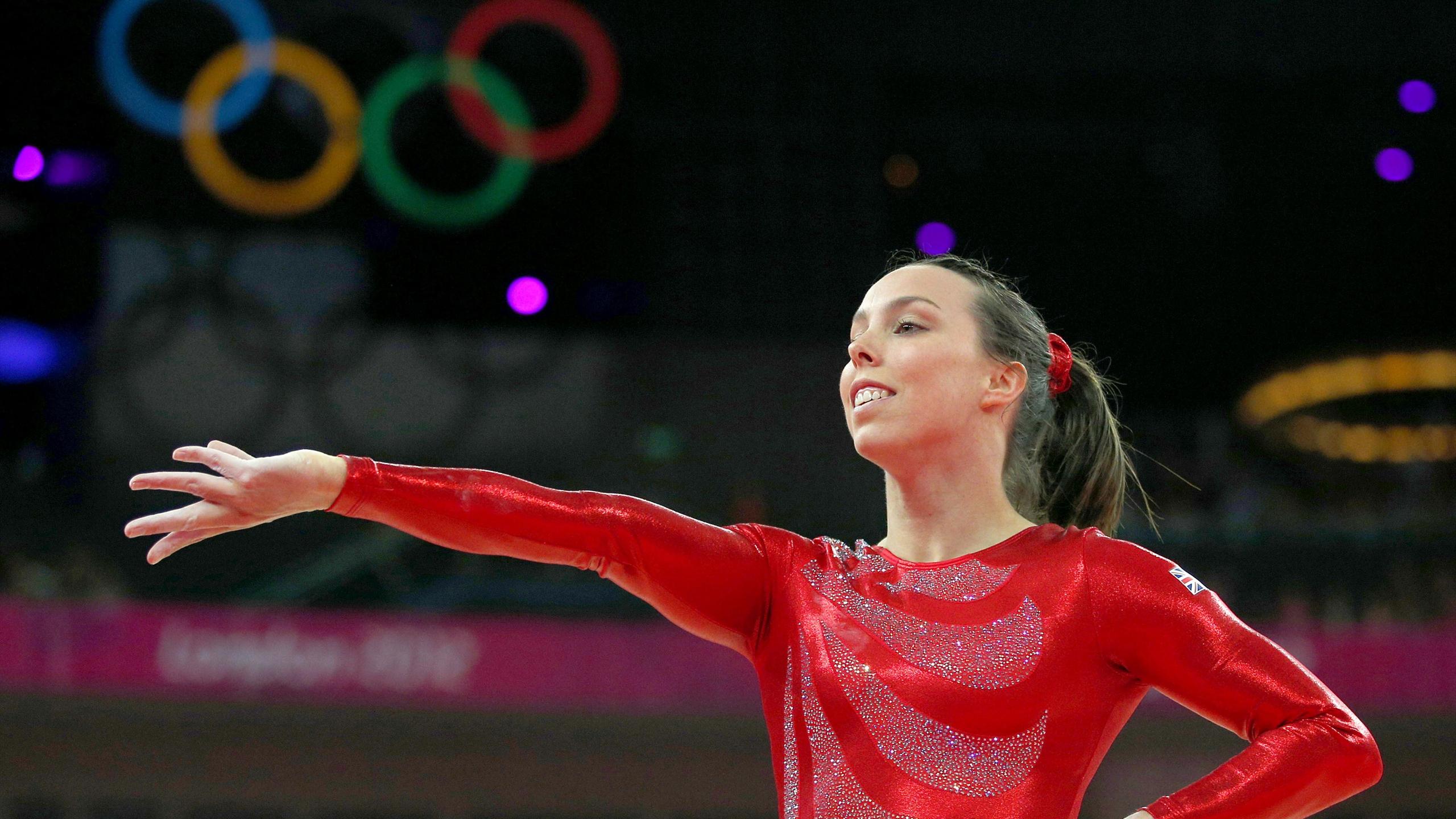 Beth Tweddle 'moves hands and feet' after neck surgery - Eurosport
