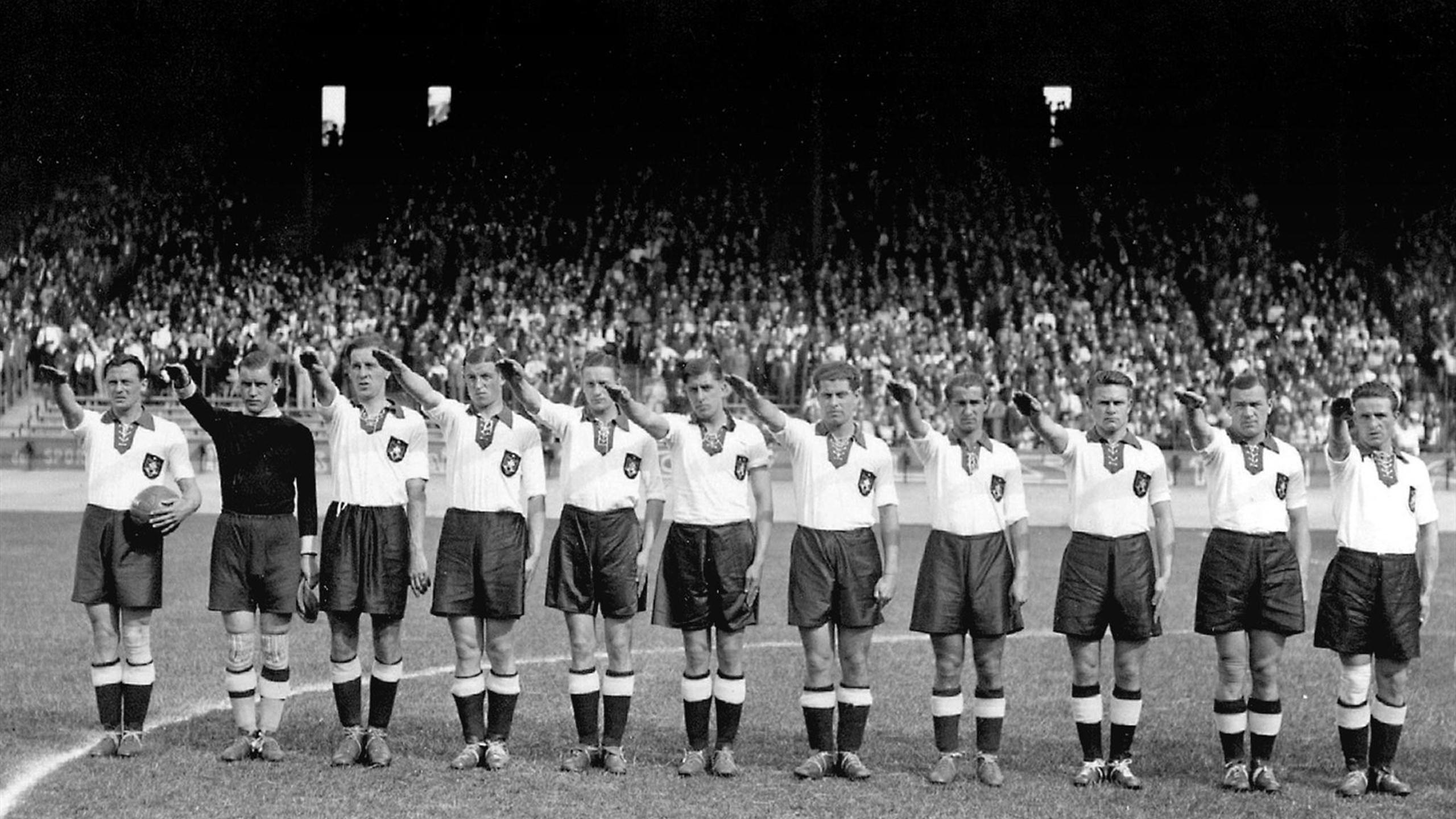 100 photos mythiques qui ont fait l'histoire de la Coupe du monde ...