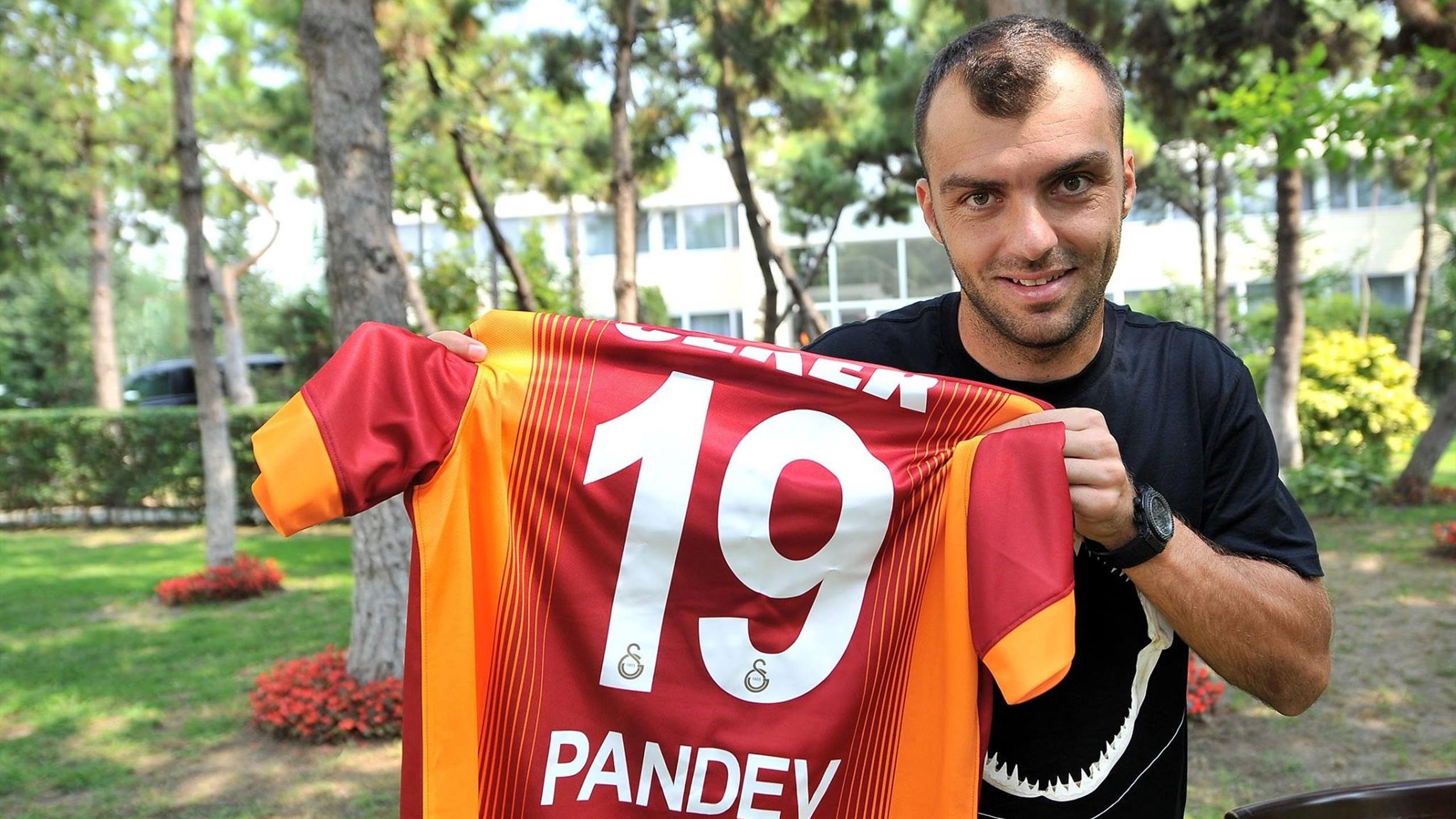 Goran Pandev Galatasaray'dan resmen ayrılıyor - Eurosport