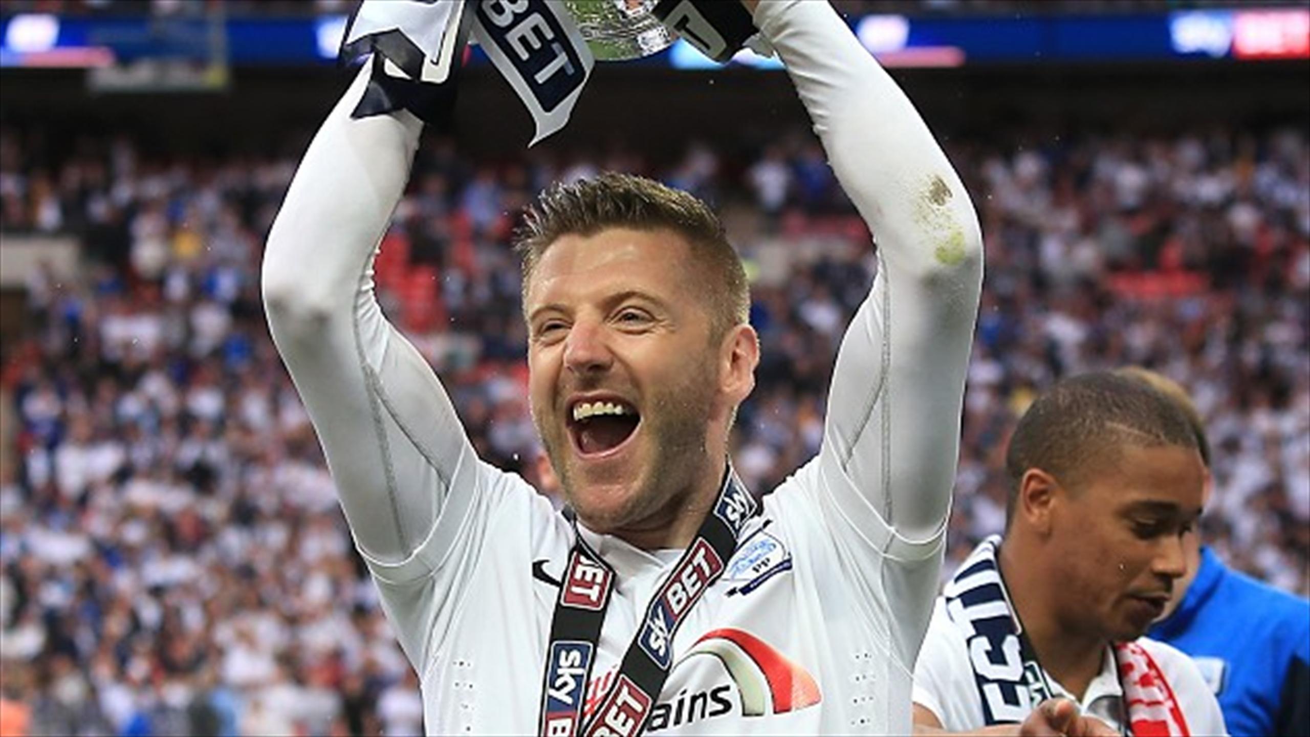 Gallagher staying with Preston - Eurosport