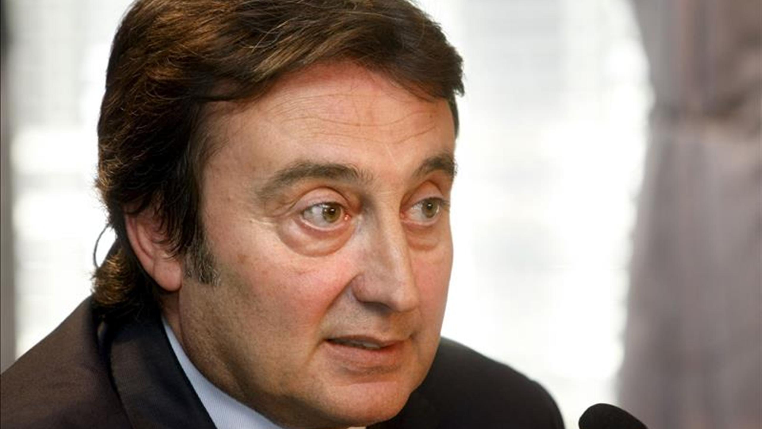 Adrian Campos recibirá un homenaje por su carrera como piloto de ...