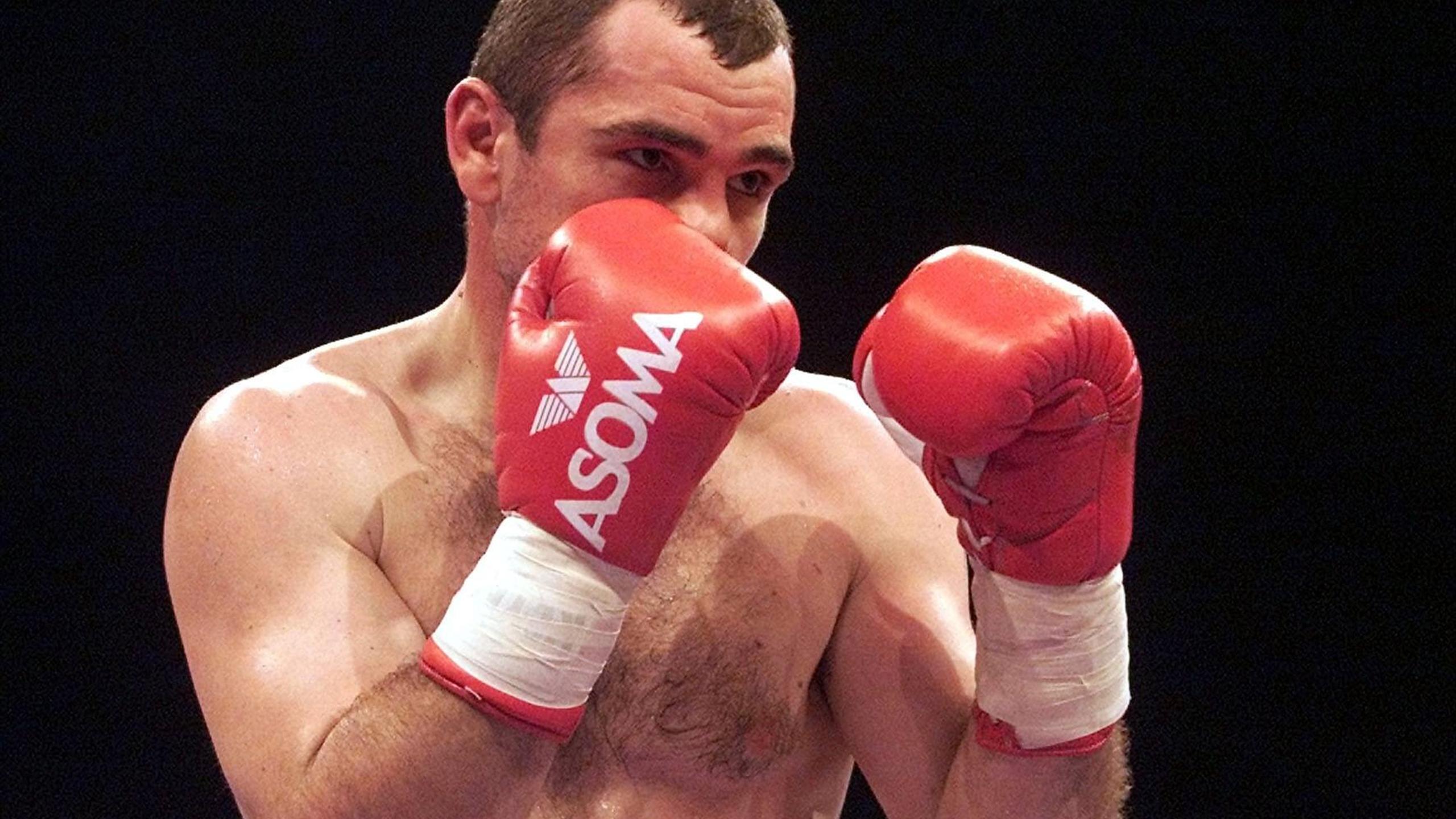 Kein Tag wie jeder andere: Boxer Sven Ottke besiegt Charles Brewer in ...