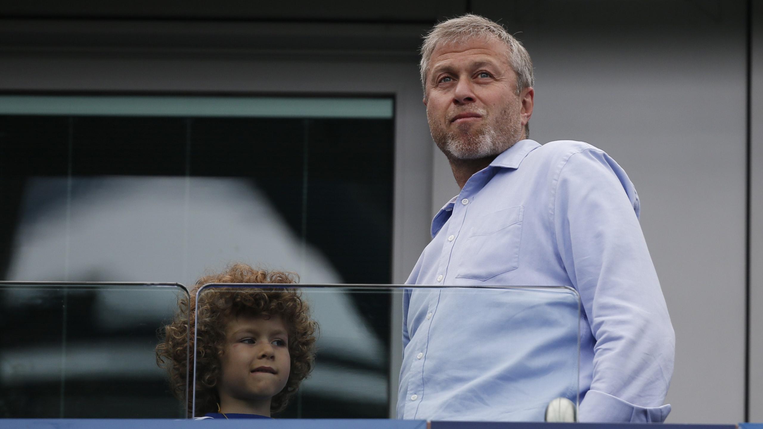 Premier League - C'est officiel : Roman Abramovitch annonce qu'il met ...
