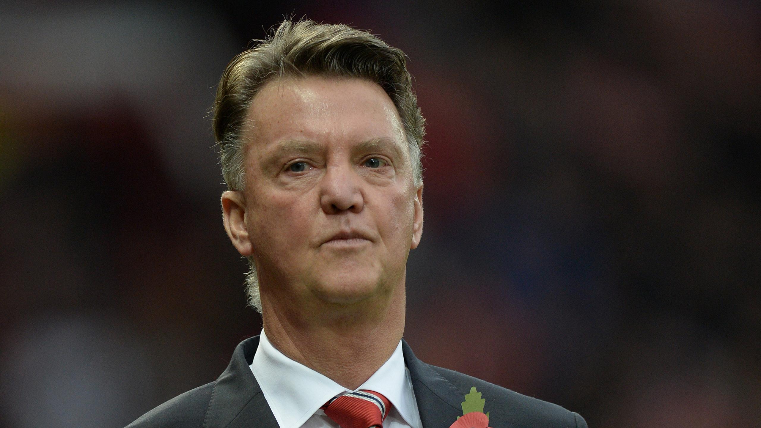 Louis Van Gaal s Crazy Decisions Will Doom Manchester United To louis-van-gaal-s-crazy-decisions-will-doom-manchester-united-to
