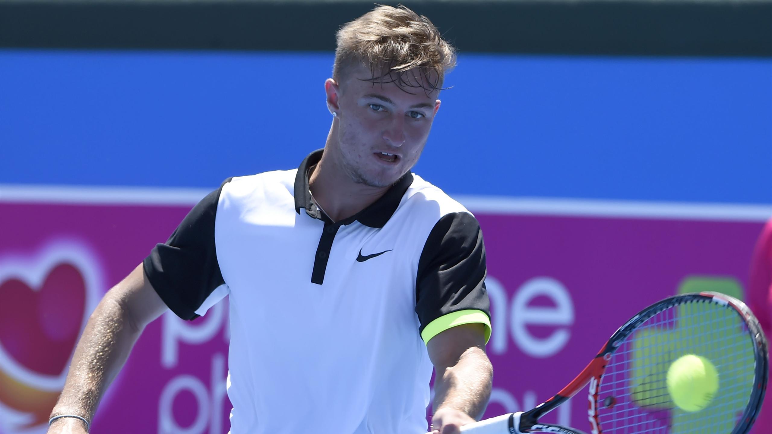 Omar Jasika, 18 ans et du talent, prêt à défier son "idole" Tsonga ...