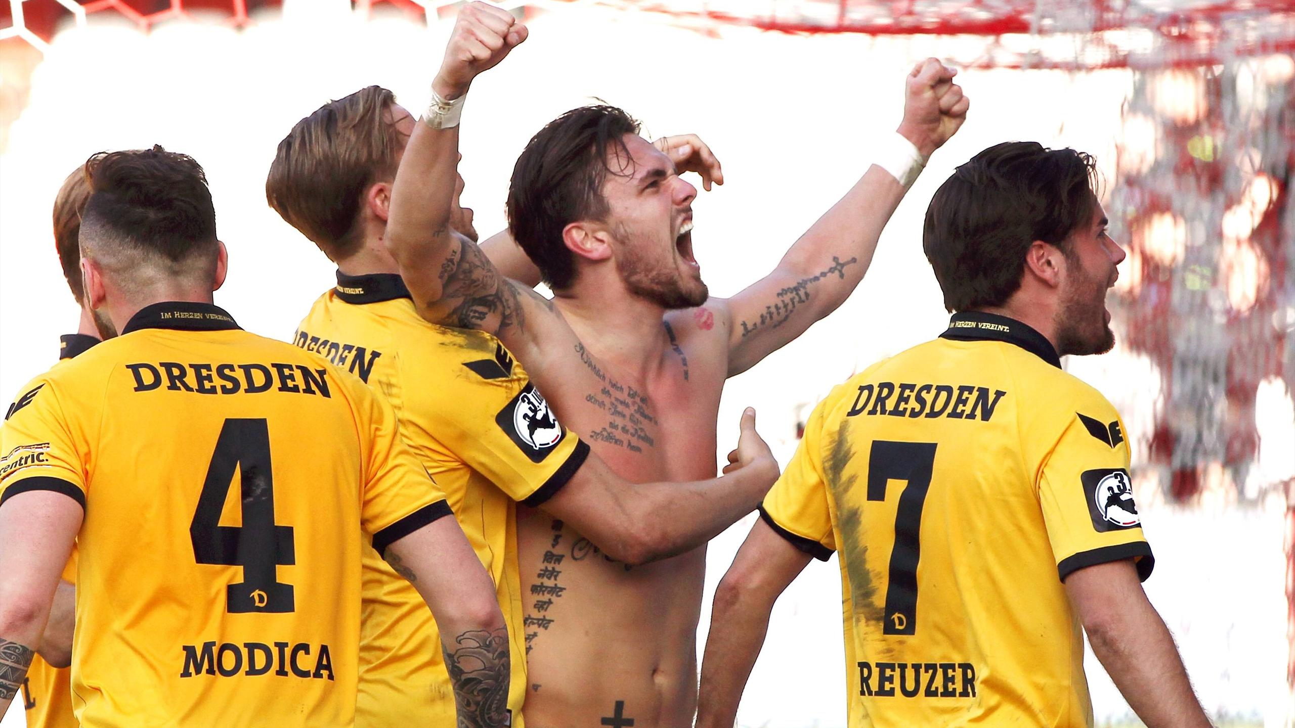 Dynamo Dresden kehrt in die 2. Bundesliga zurück - Eurosport