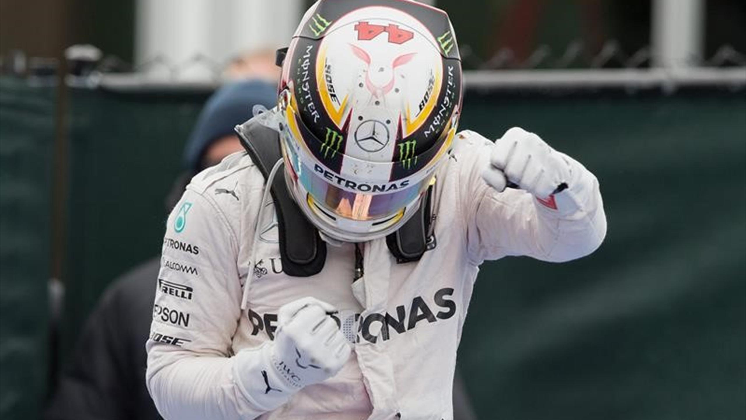 La dedicatoria que Hamilton le tenía preparada a Muhammad Ali - Eurosport