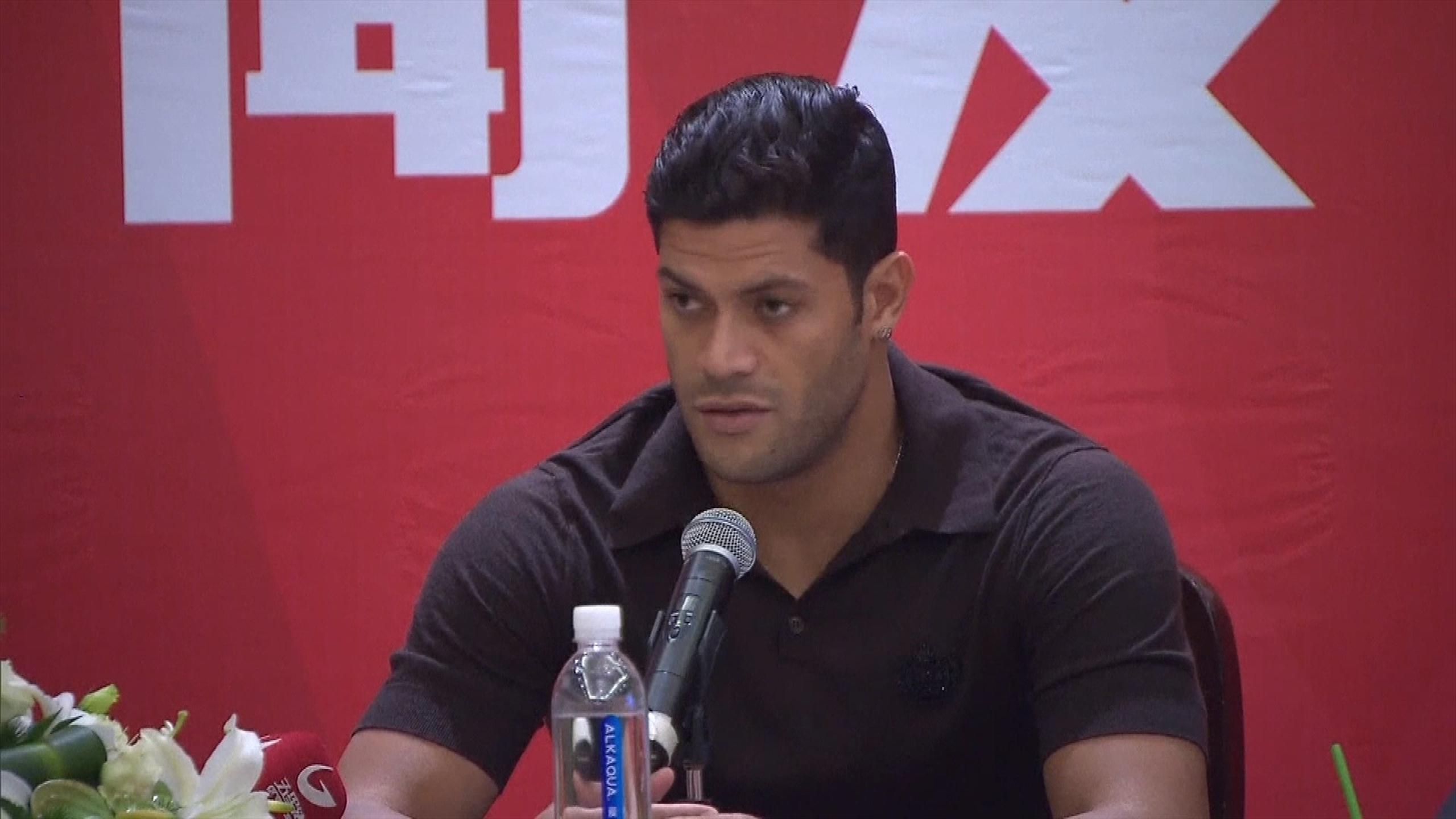 Hulk unveiled after £45m move to China - Football video - Eurosport