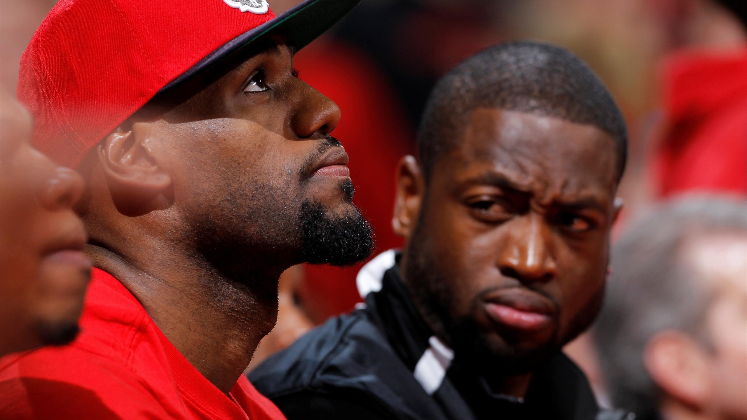 Dwyane Wade (Chicago) mis à l'amende pour geste inapproprié - Eurosport