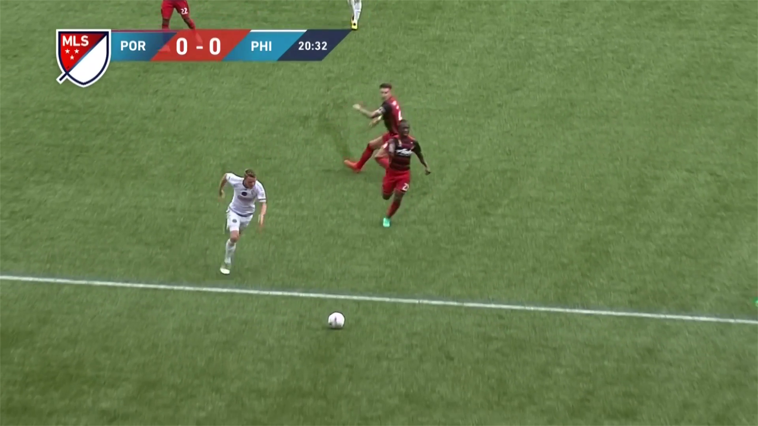 MLS: Portland-Keeper Jake Gleeson bekommt nach einer Parade einen Schuh ...