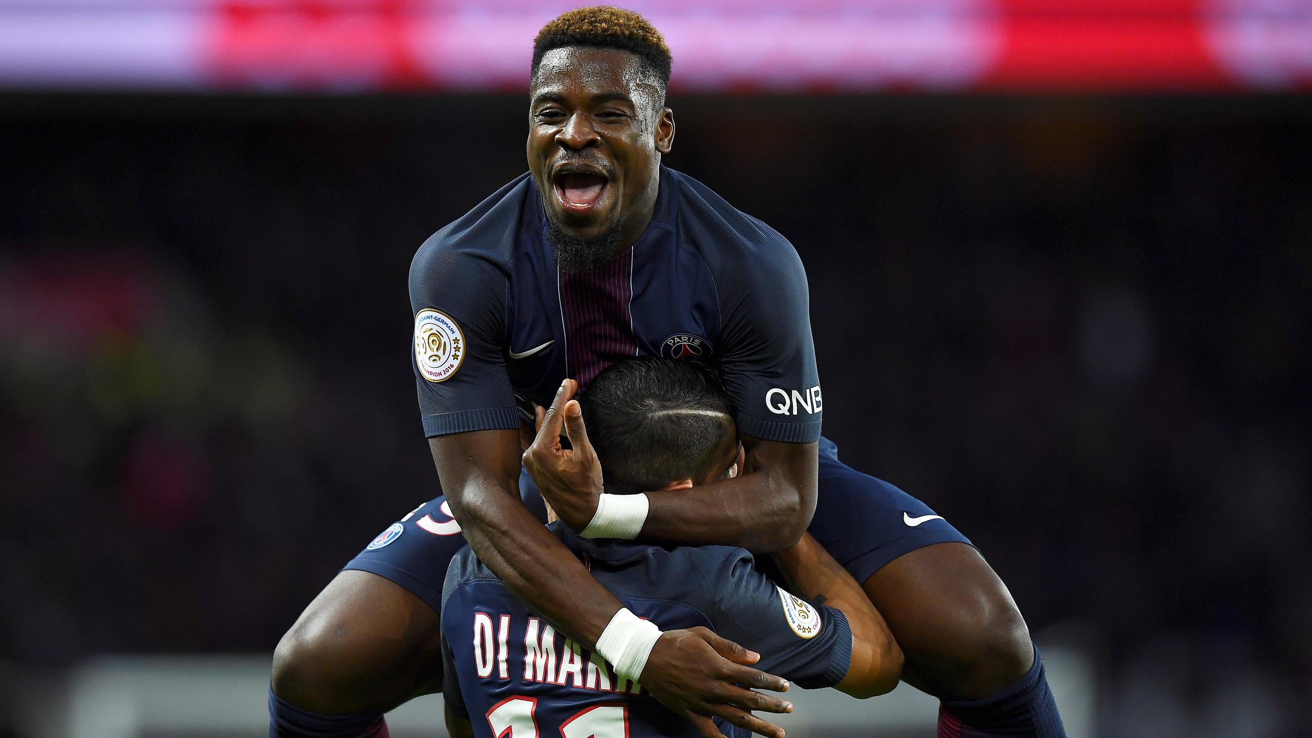 PSG : Serge Aurier déjà d'accord avec Manchester United ? - Eurosport