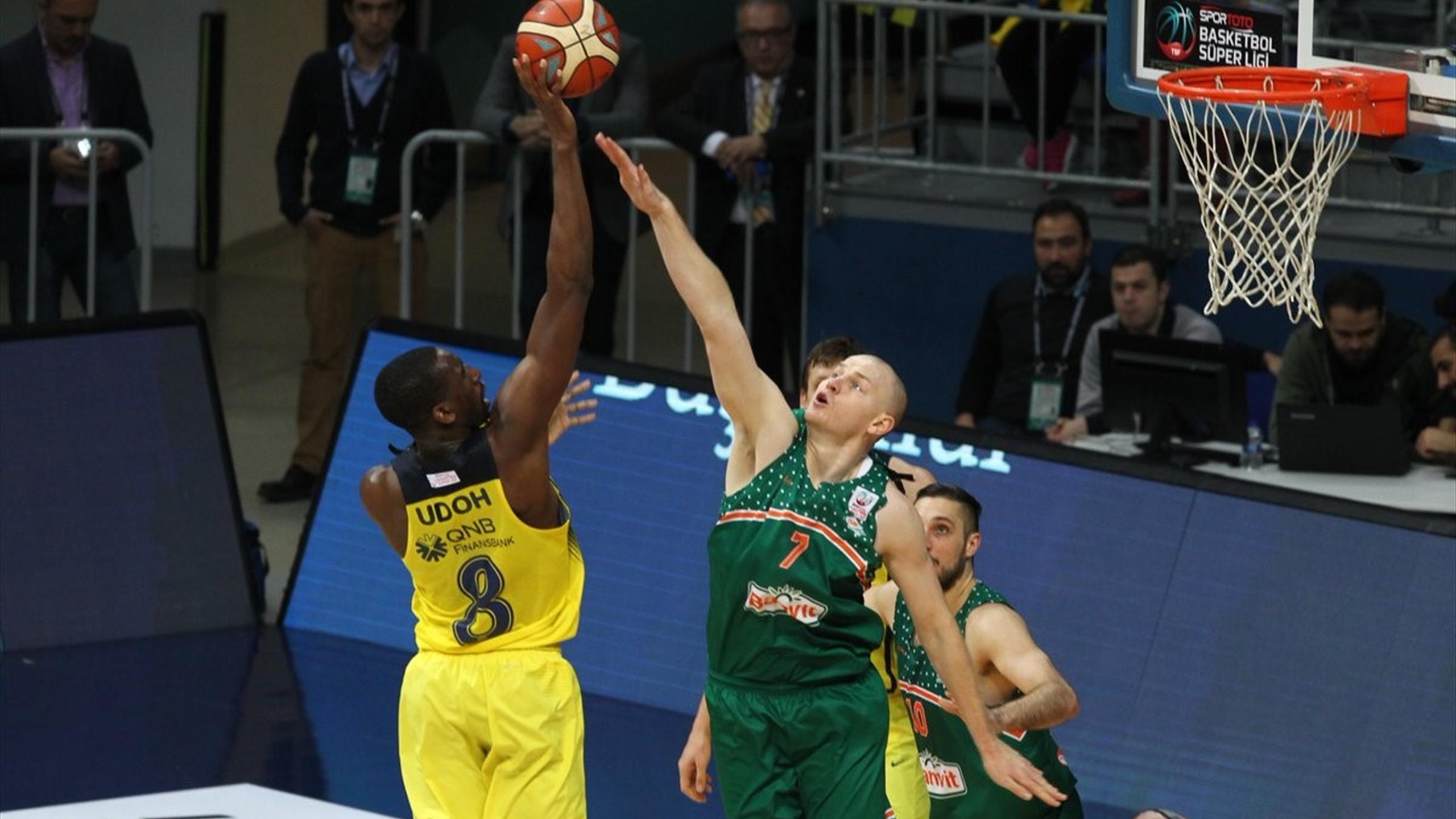 Ekpe Udoh'dan iyi haber - Eurosport