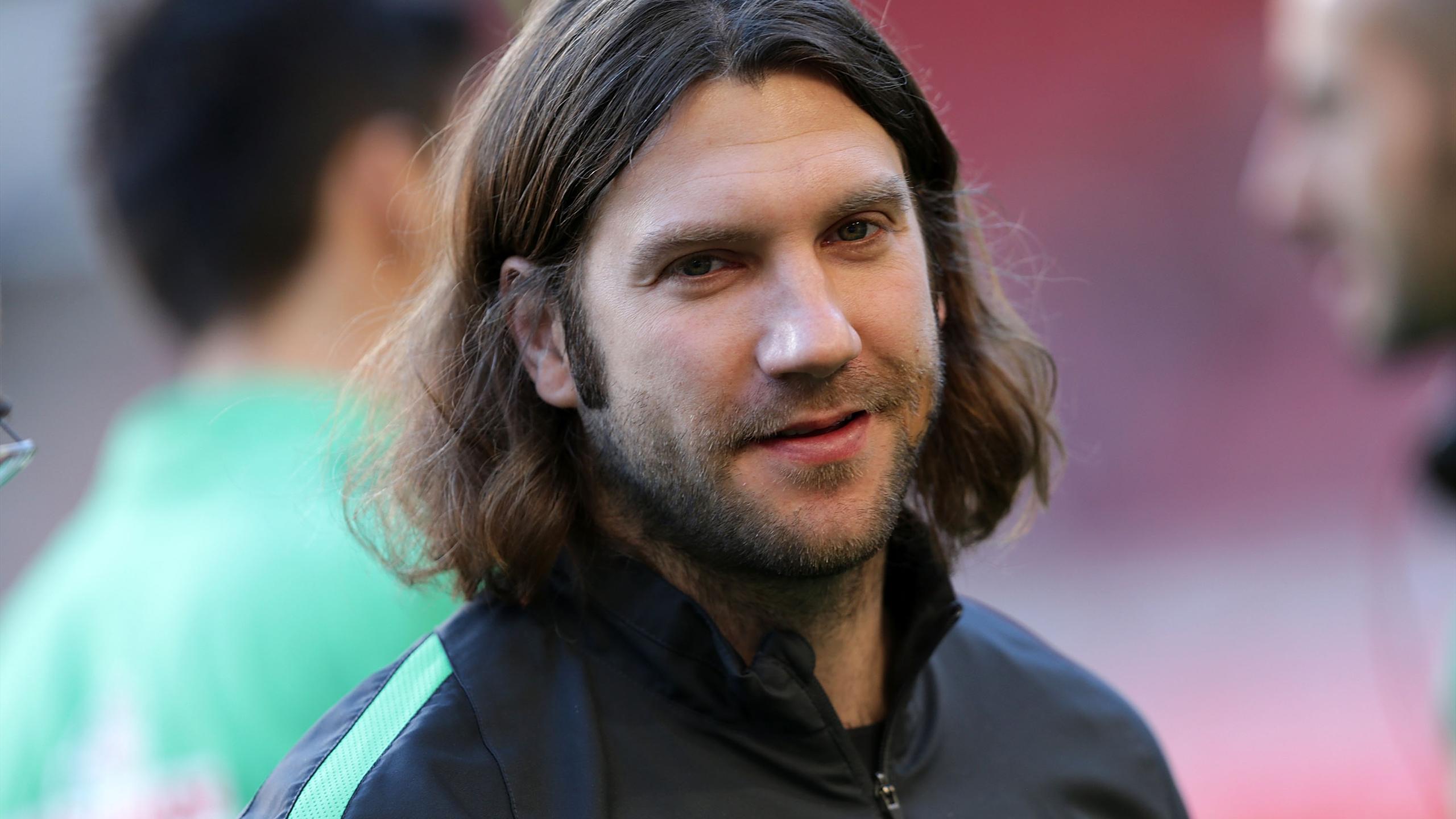 Bundesliga: Mit Thorsten Frings als neuem Trainer steigt Darmstadts ...