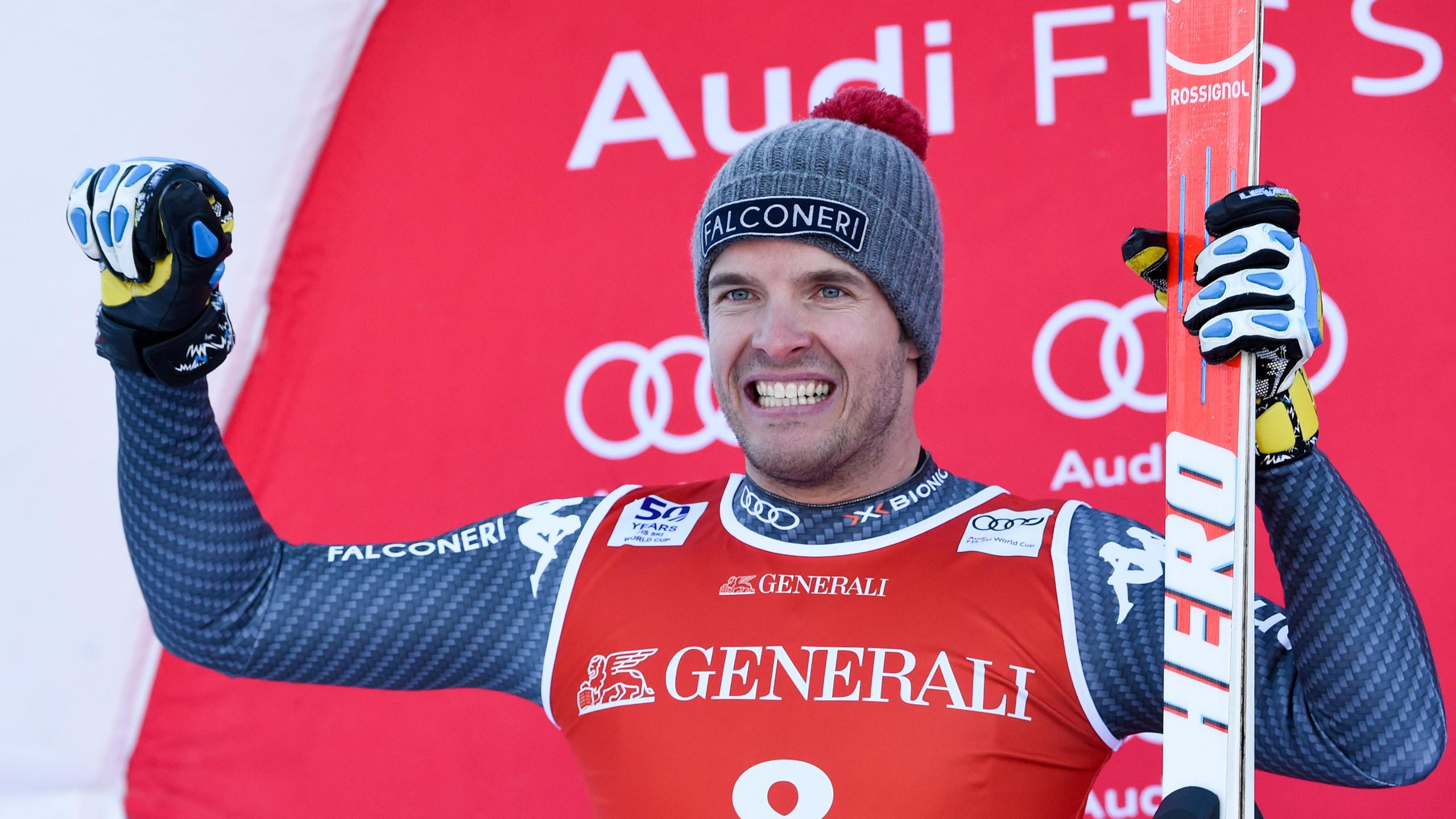 Christof Innerhofer saluta la stagione in costume tipico - Eurosport