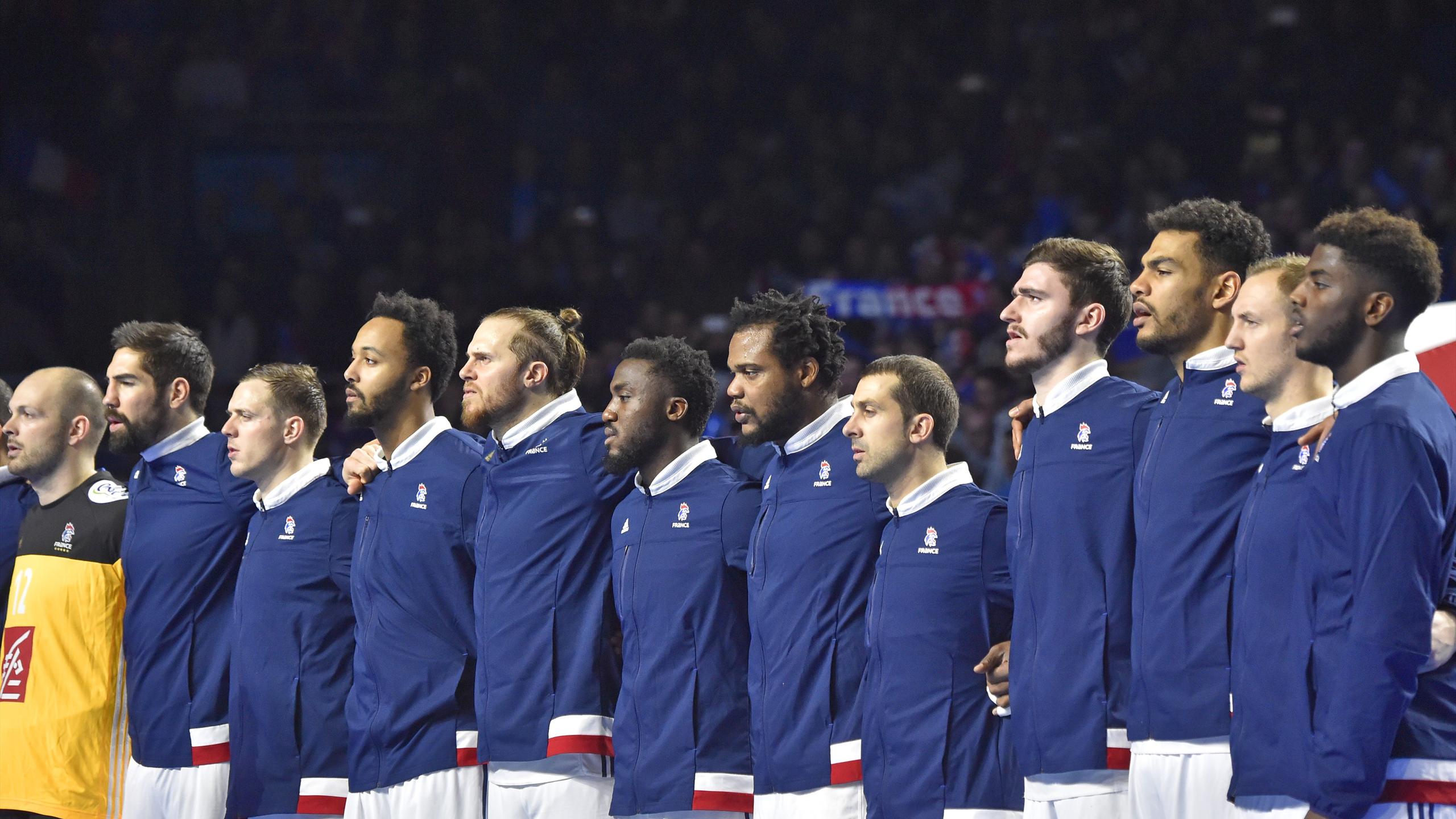 BONJOUR à tous et bienvenue sur notre pour suivre, en LIVE commenté, la ...