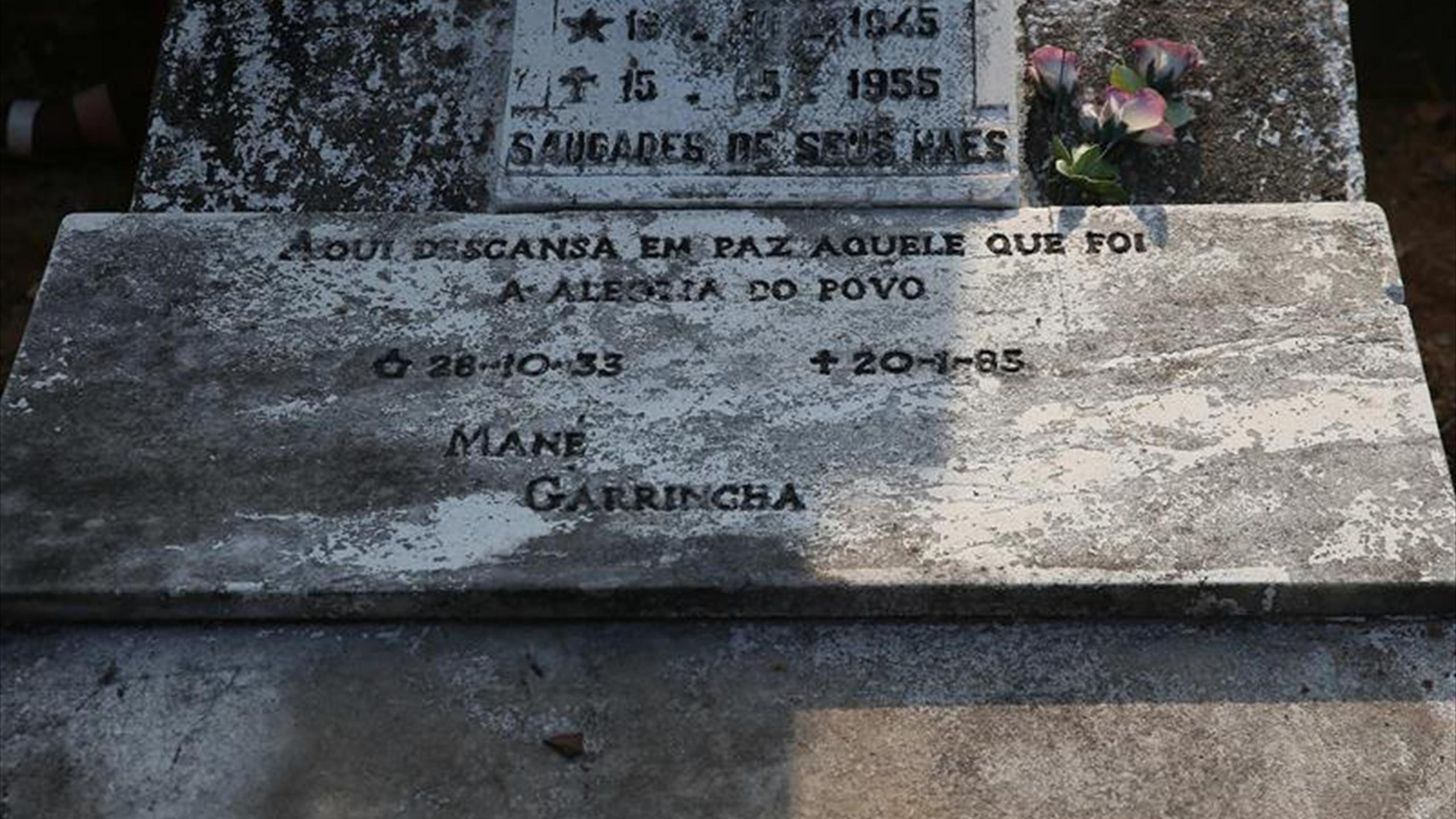 Garrincha sigue regateando desde el cementerio - Eurosport