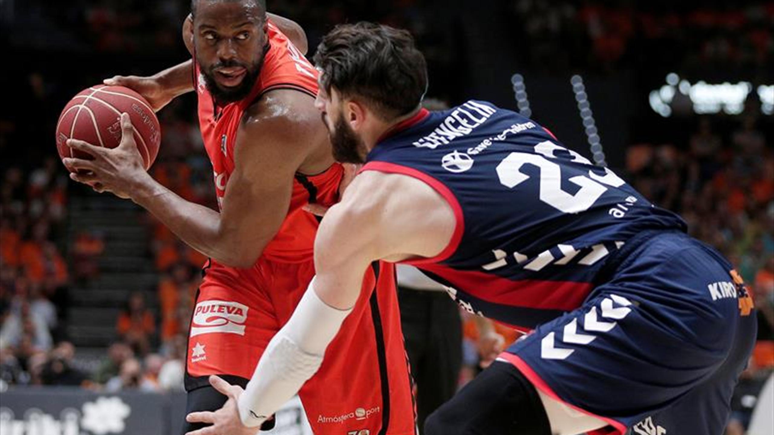 El Valencia no rescinde el contrato de Thomas, que deberá pagar si se ...