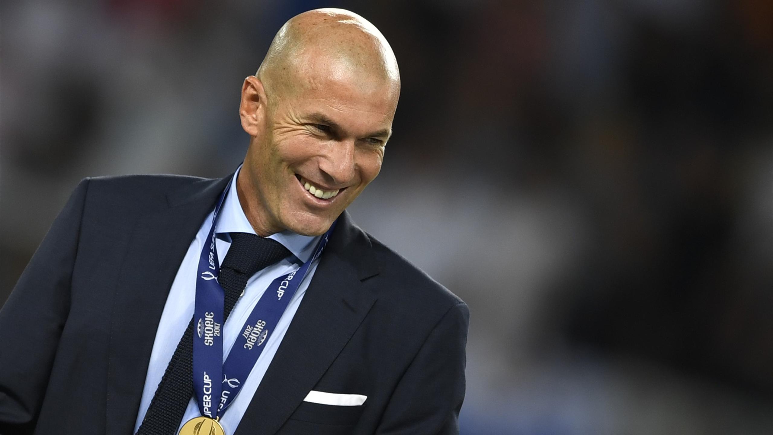 Zidane confirma su renovación por tres temporadas con el Real Madrid ...