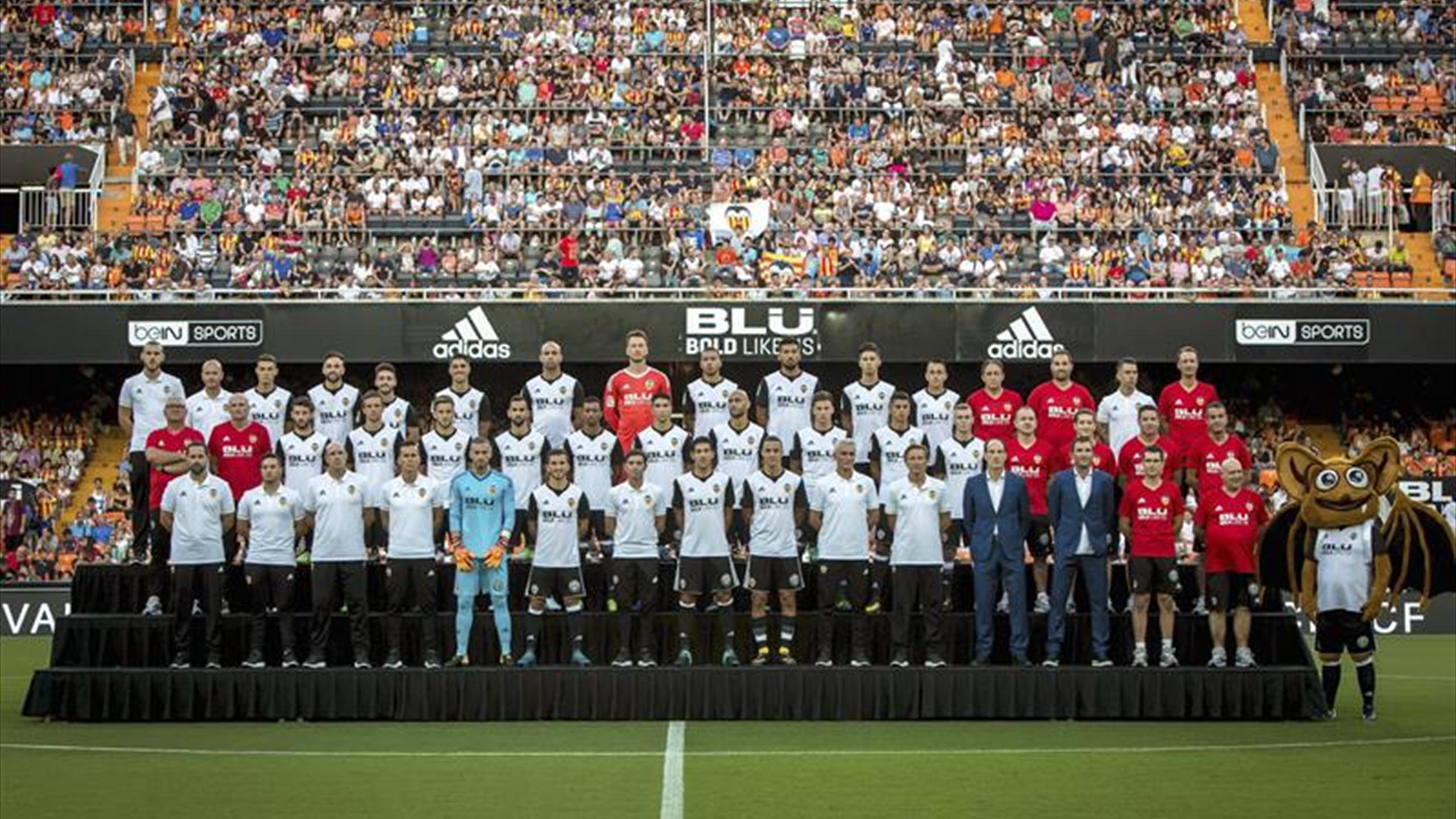 El Valencia presentó a veinticuatro jugadores, con Garay y sin ...