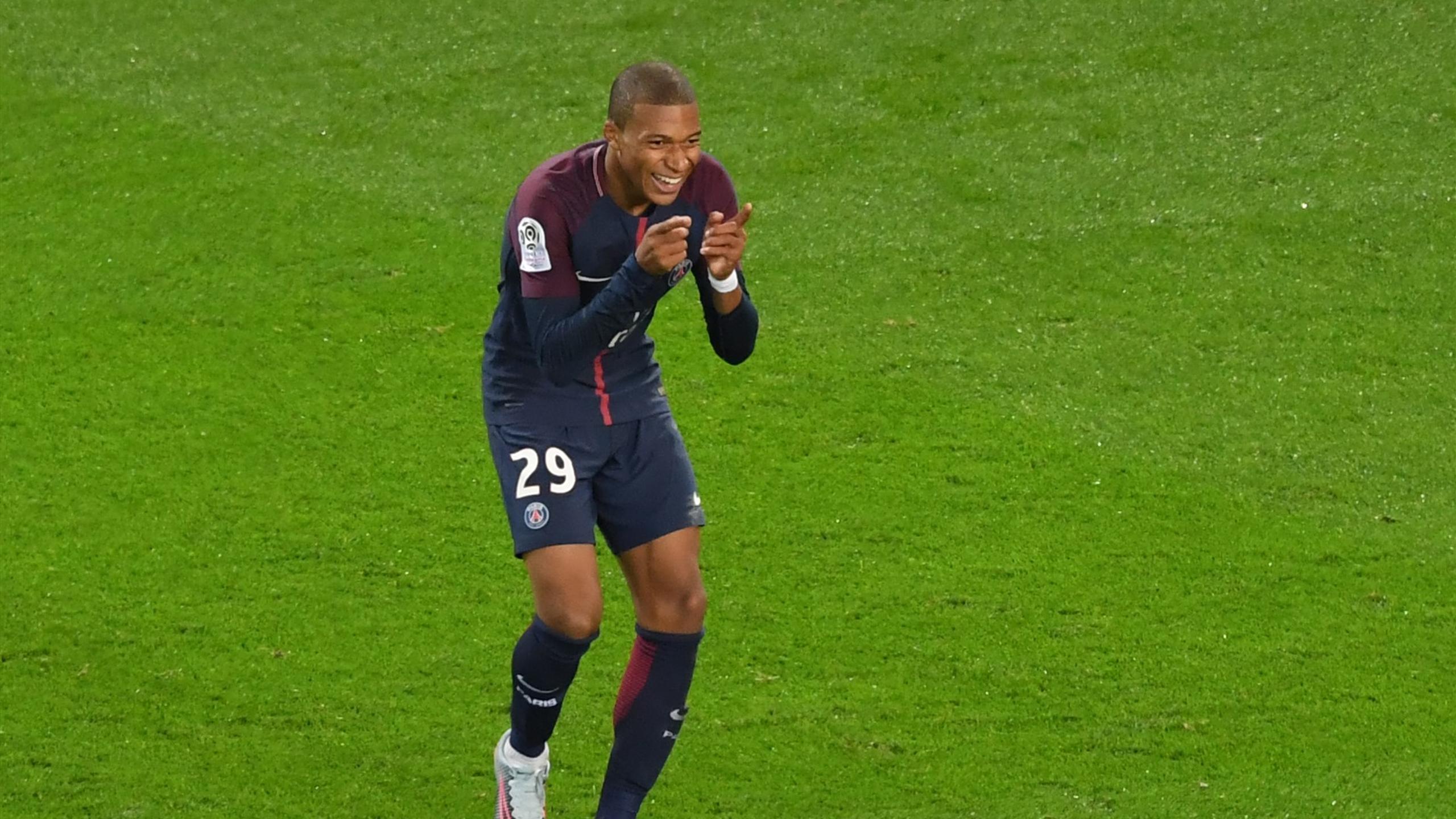 2017'nin altın çocuğu Mbappé - Eurosport