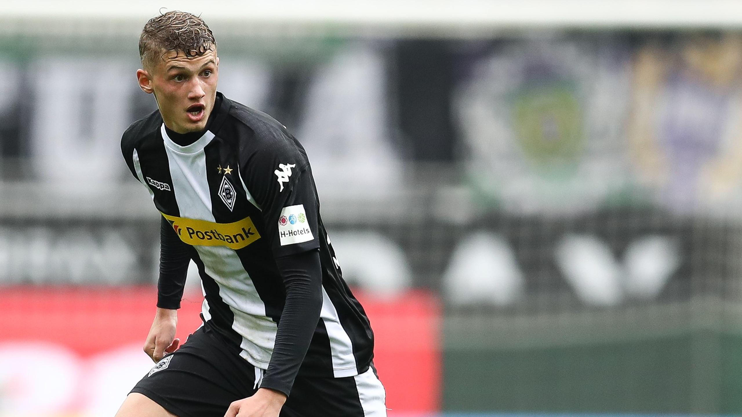 Transfer fix: FC Bayern München holt Mickael Cuisance von Borussia ...