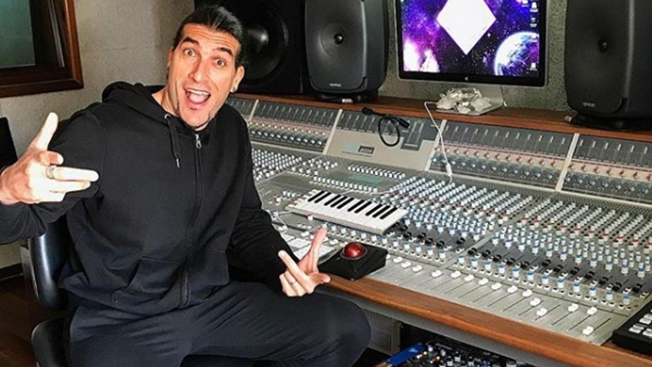 Blog Sport&Music: Pinto, el 'pisha' que ganó una Champions y un Grammy ...