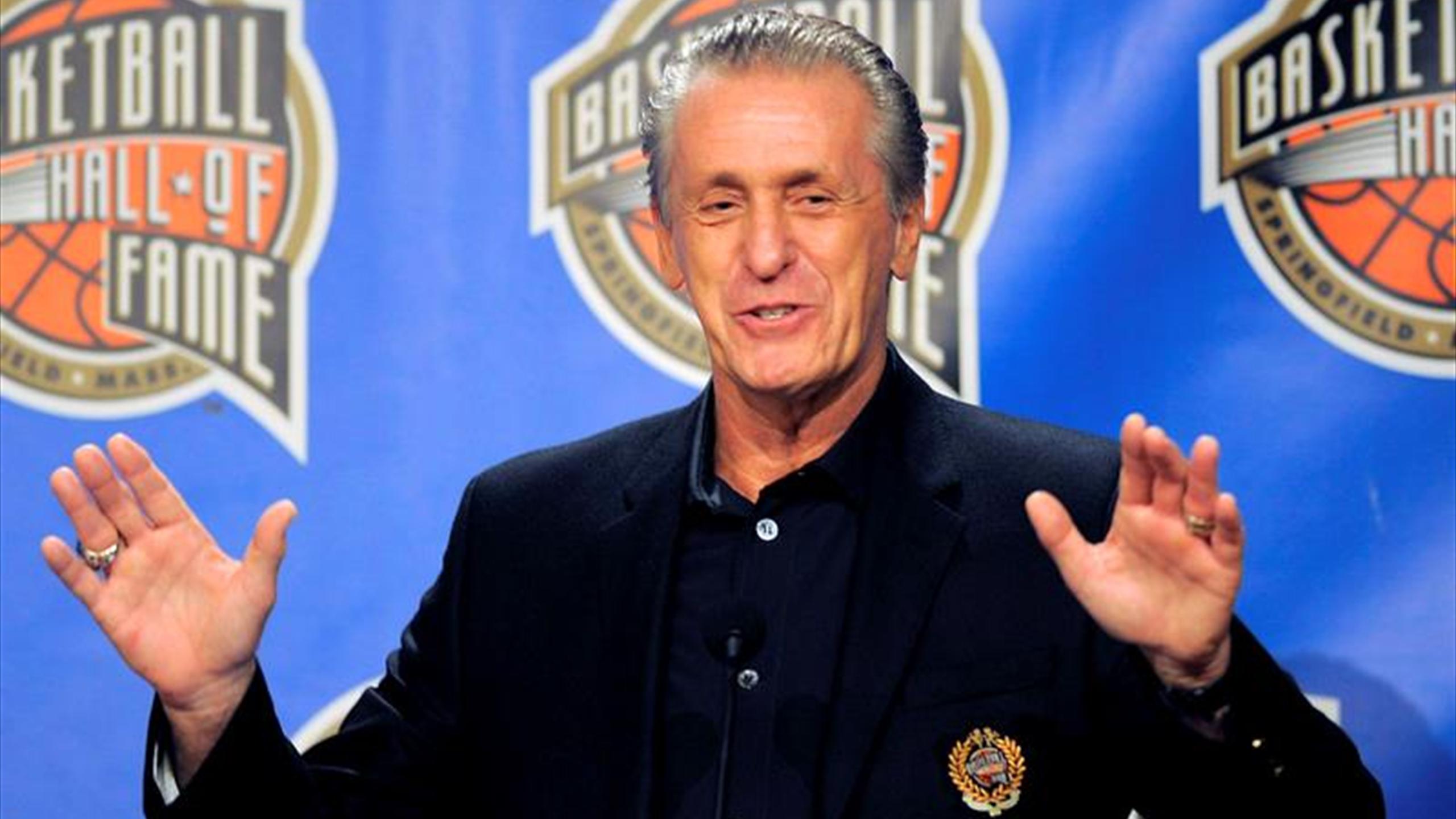 Riley vuelve a mostrar toda su clase y diplomacia entorno a Whiteside ...