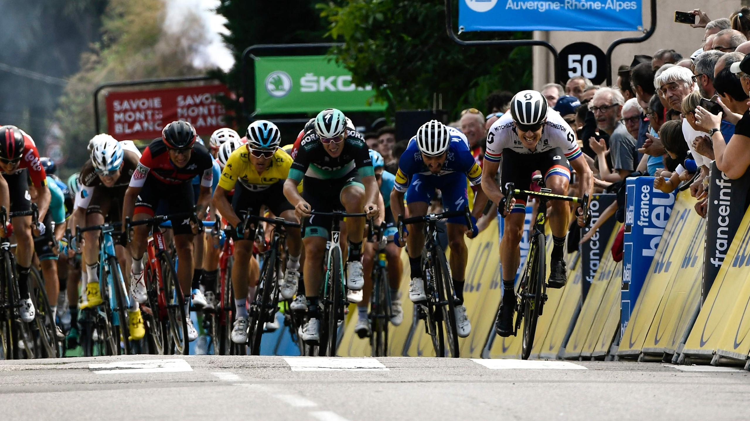 How Daryl Impey sprinted to victory on stage 1 - Cycling video - Eurosport