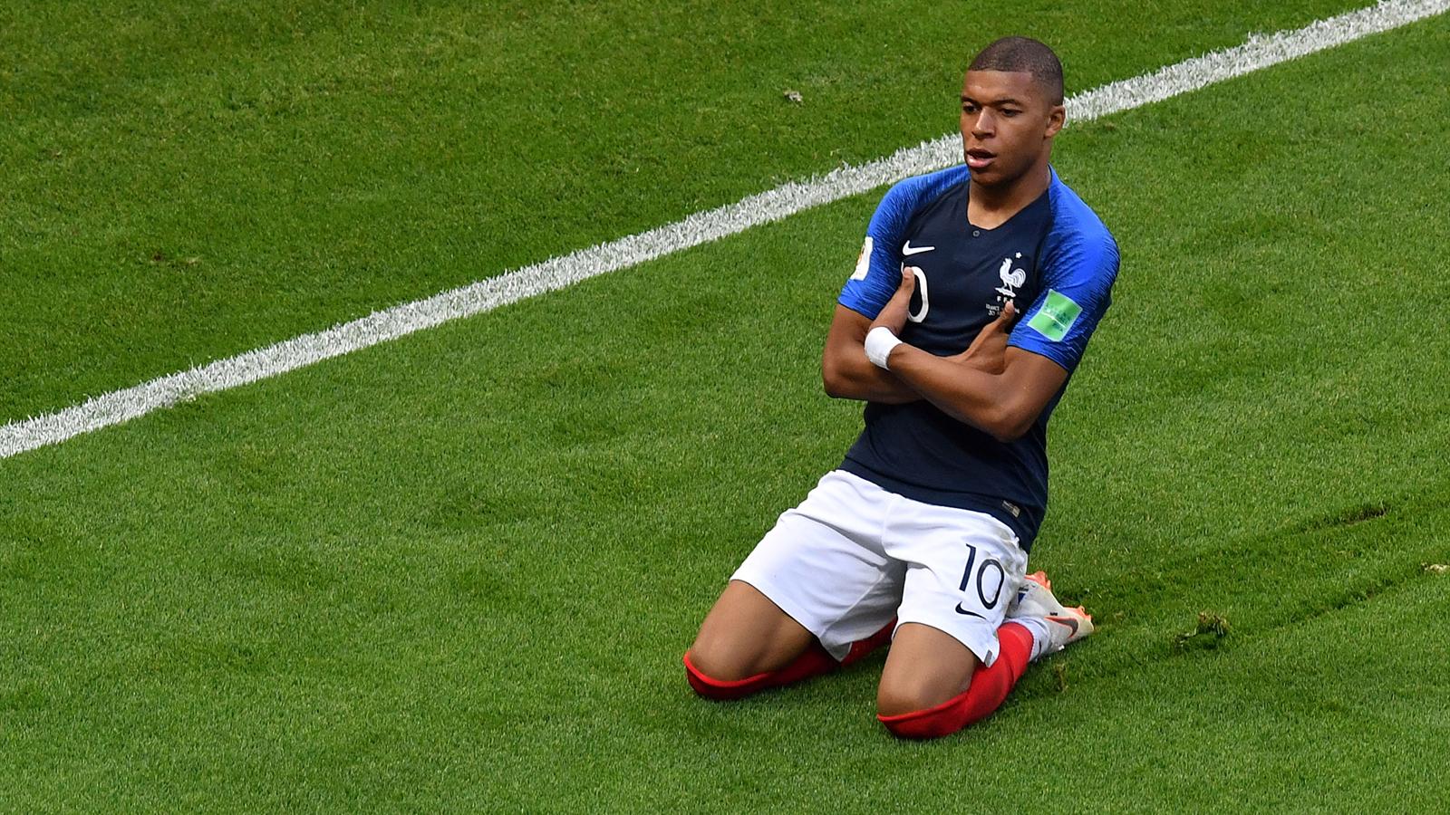 Kylian Mbappe wins World Cup Young Player award - World Cup 2018 ...