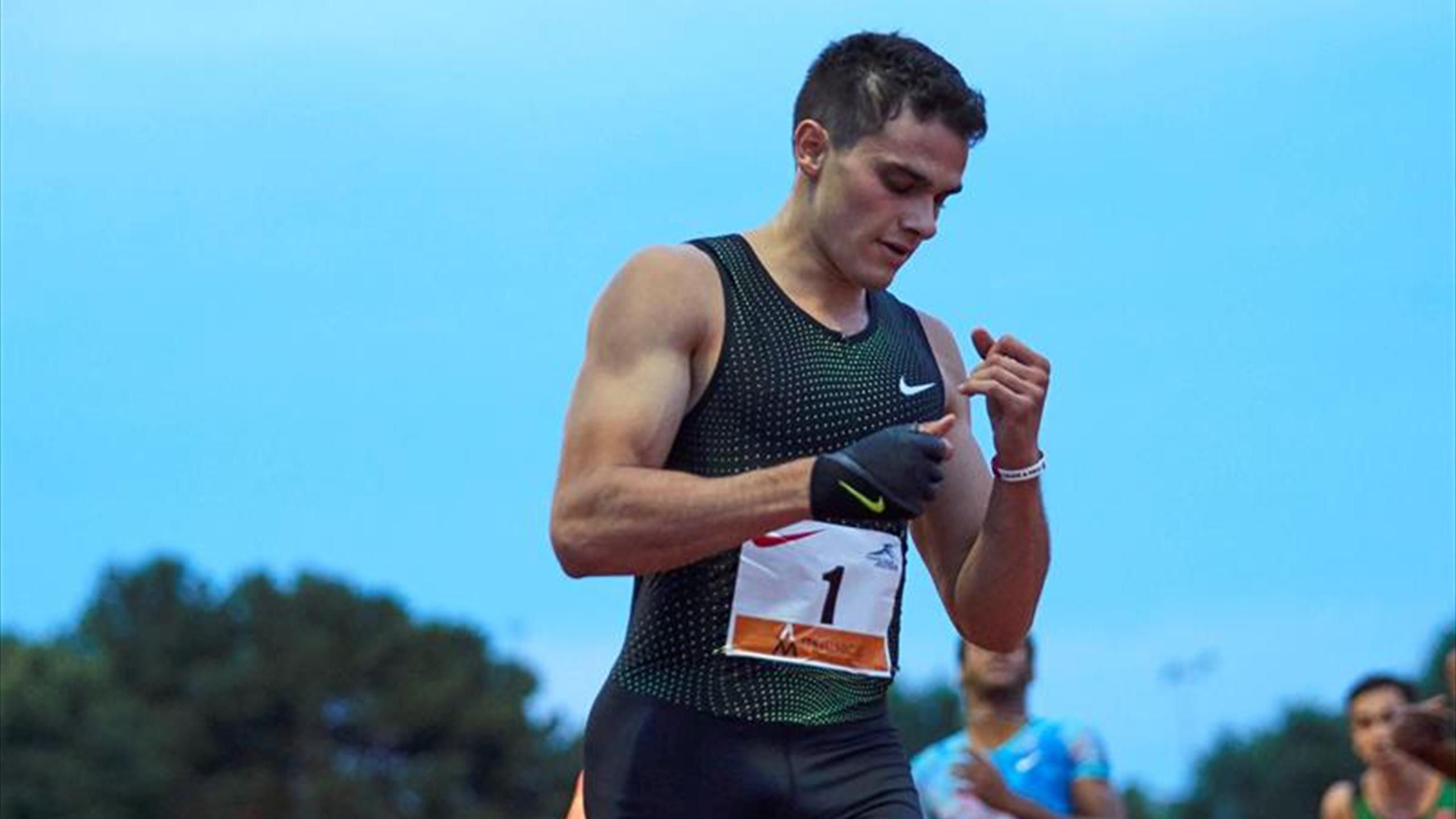 Hortelano está "cogido con imperdibles", según su mánager - Eurosport