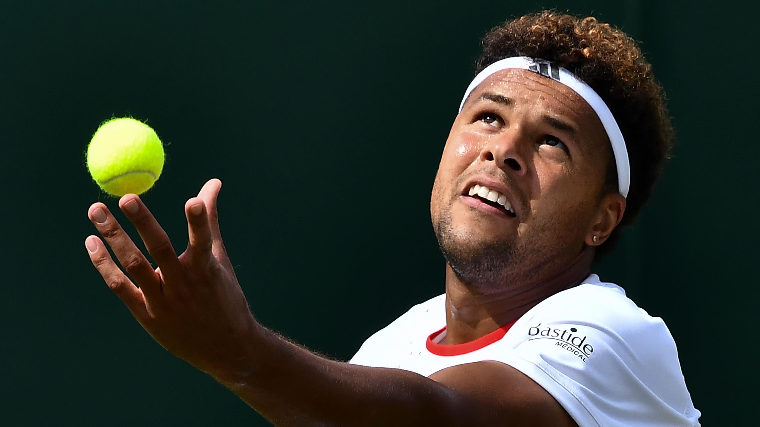 Jo-Wilfried Tsonga passe au 3e tour sans perdre un set - Eurosport