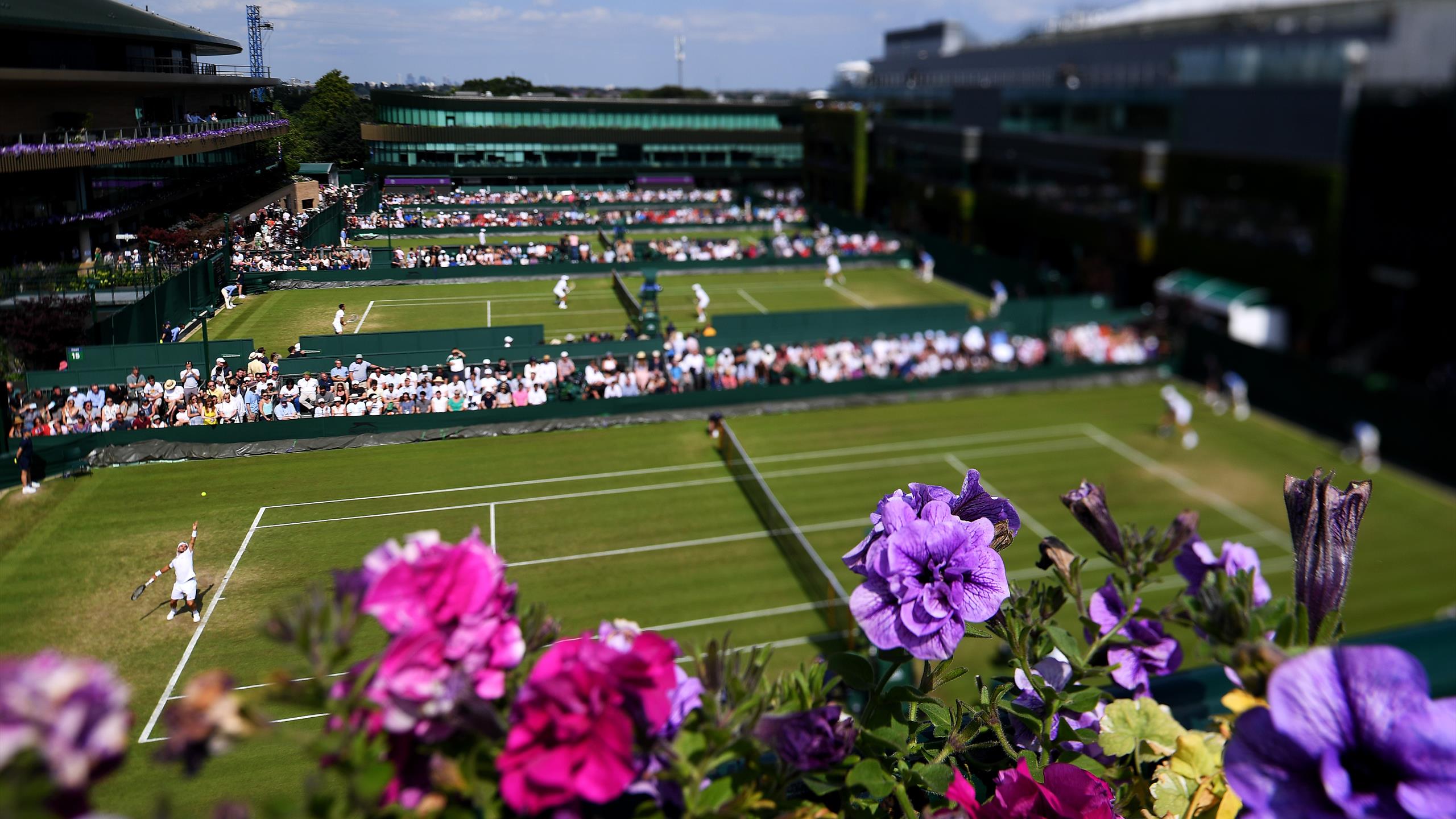 Wimbledon intră în „Manic Monday” cu Simona Halep în prim-plan - Eurosport