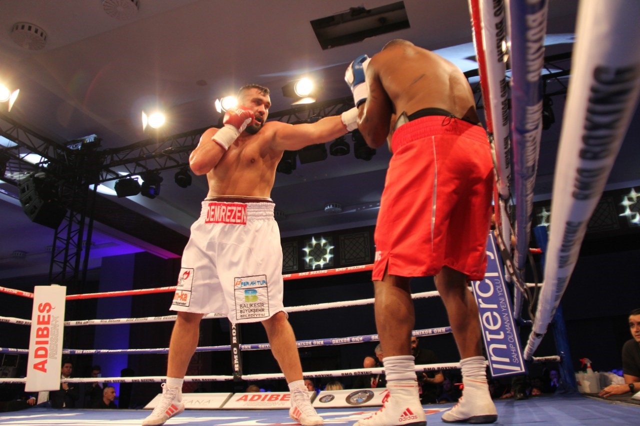 Ali Eren Demirezen ile 12 raunt - Eurosport