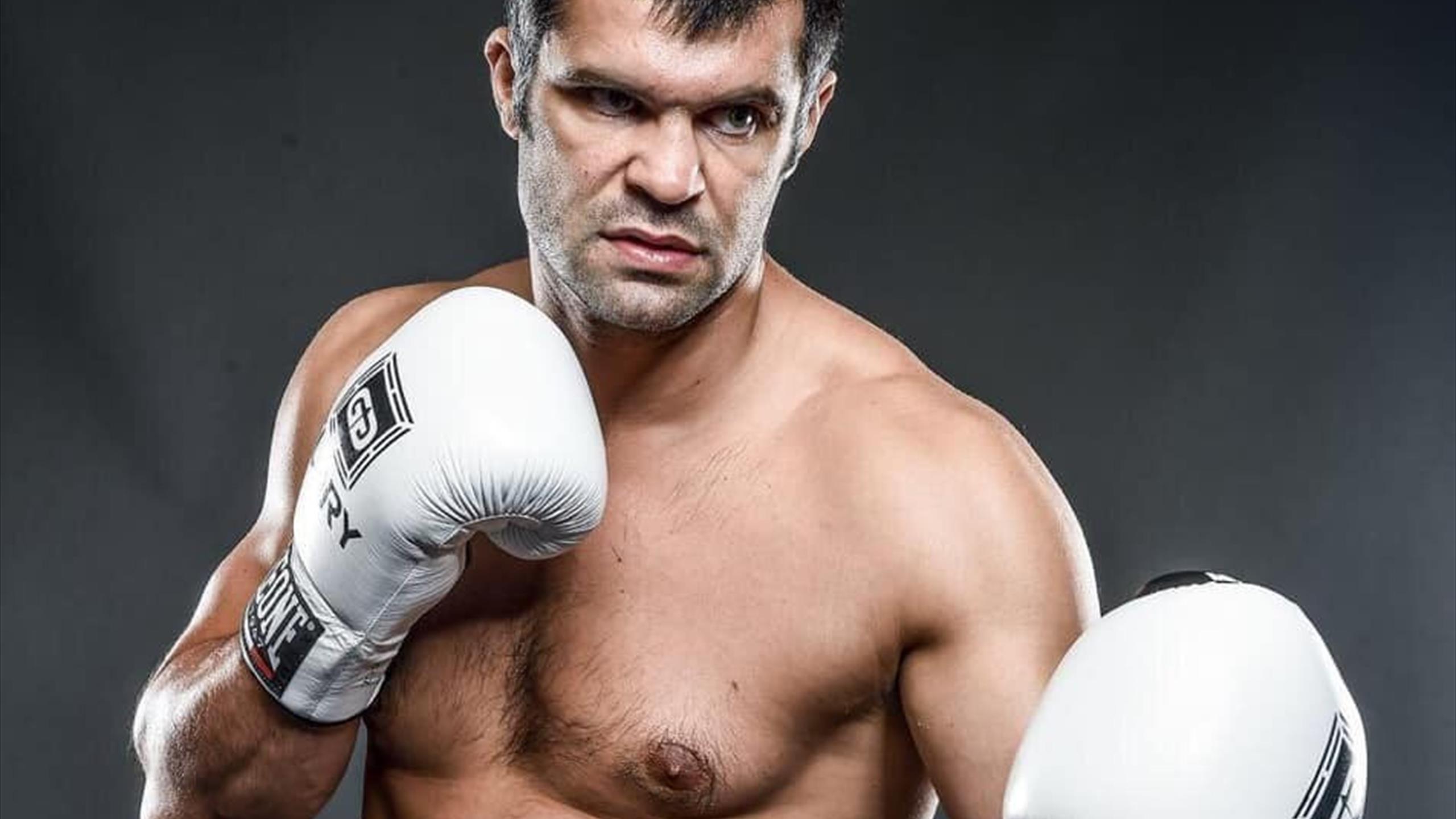 Daniel Ghiță a fost făcut KO la revenirea în ring! - Eurosport