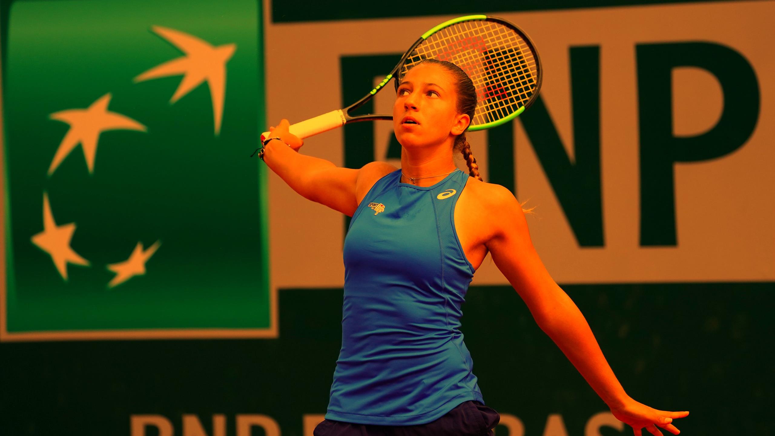 VIDEO TENNIS TALENT - Adepte du revers à une main et reine de sa ...