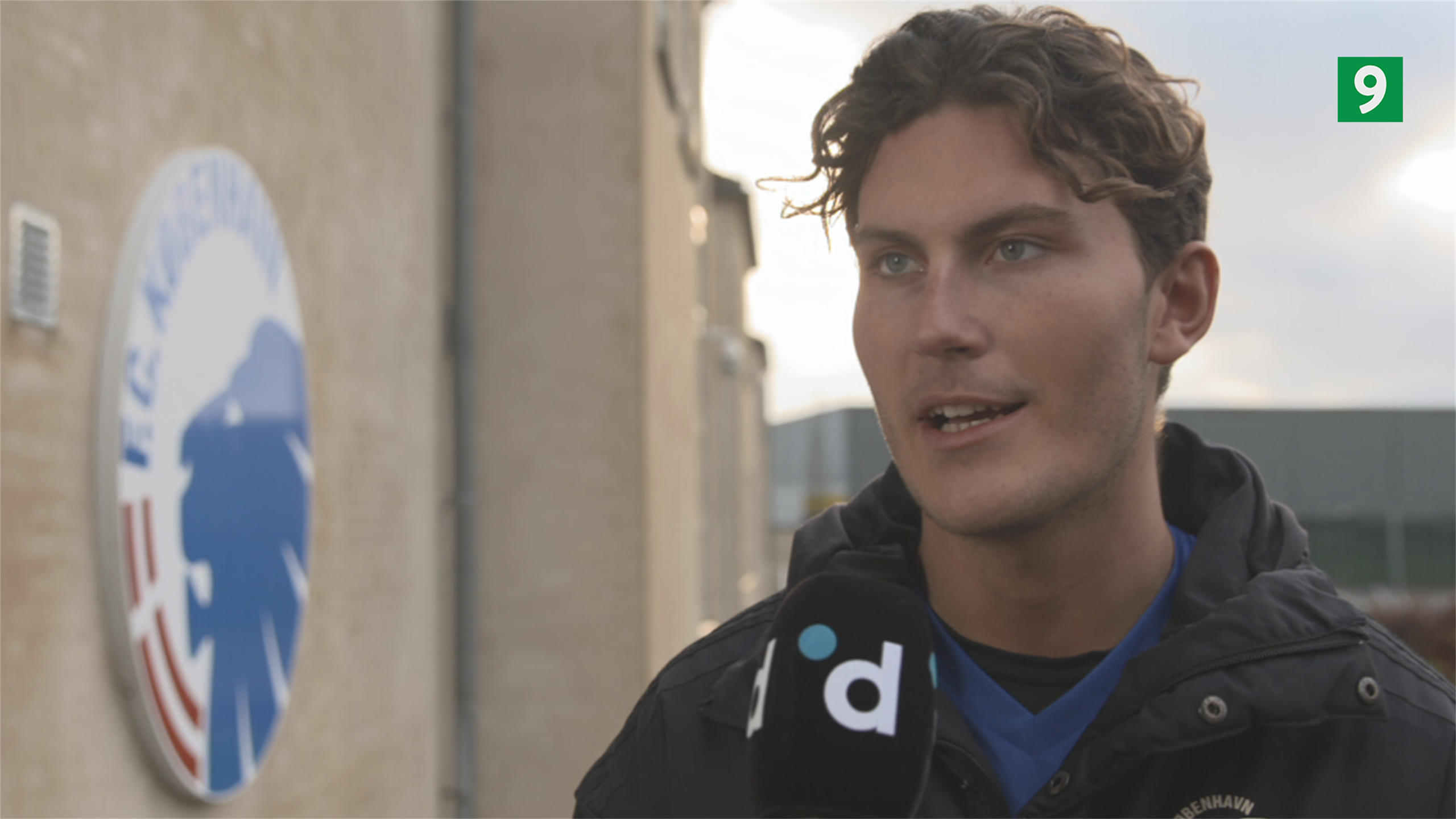 Jonas Wind gør status på knæskade: Sigter mod comeback til slutspillet ...