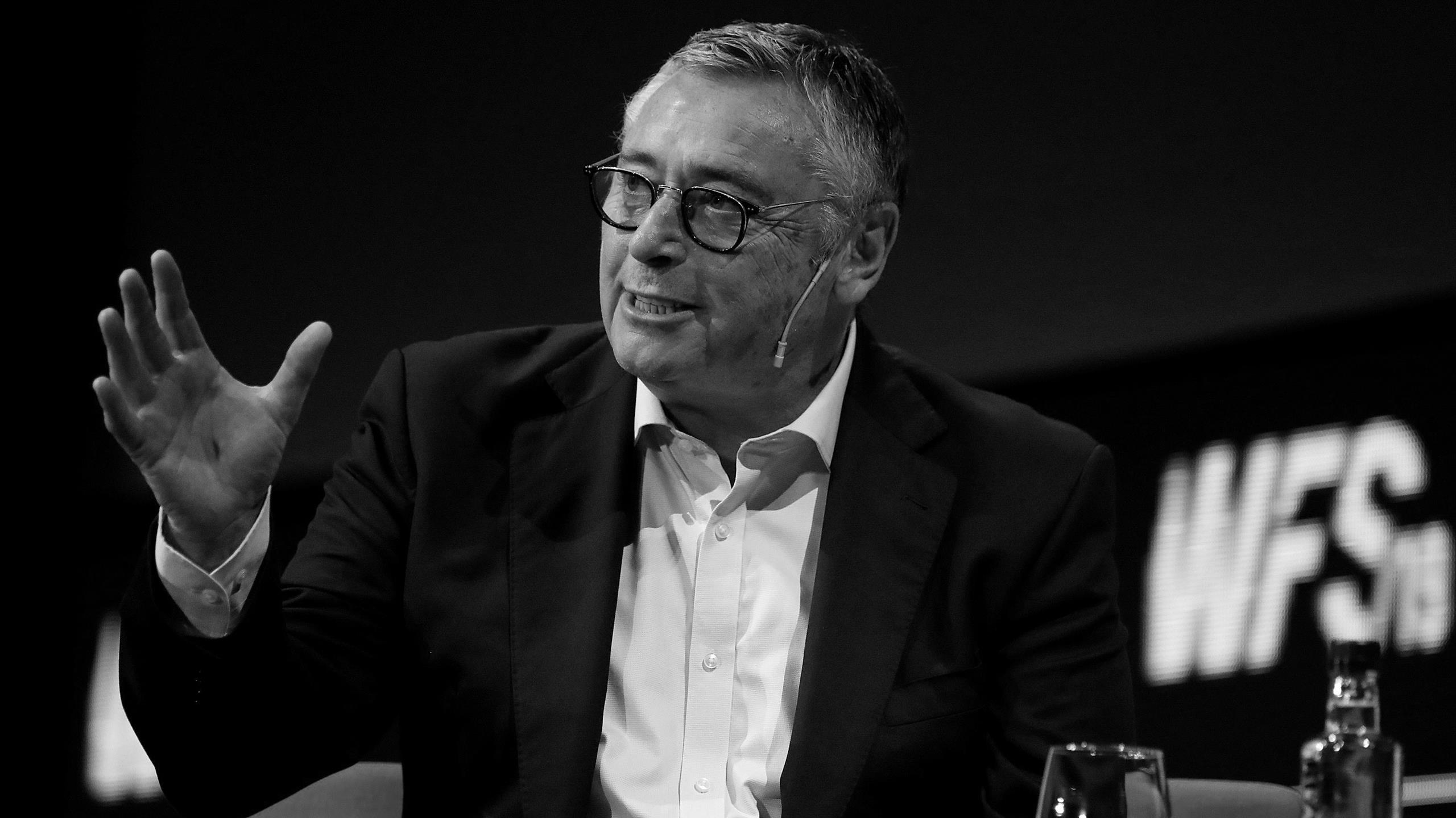 Trauer beim FC Liverpool: Stürmer-Legende Michael Robinson ist ...