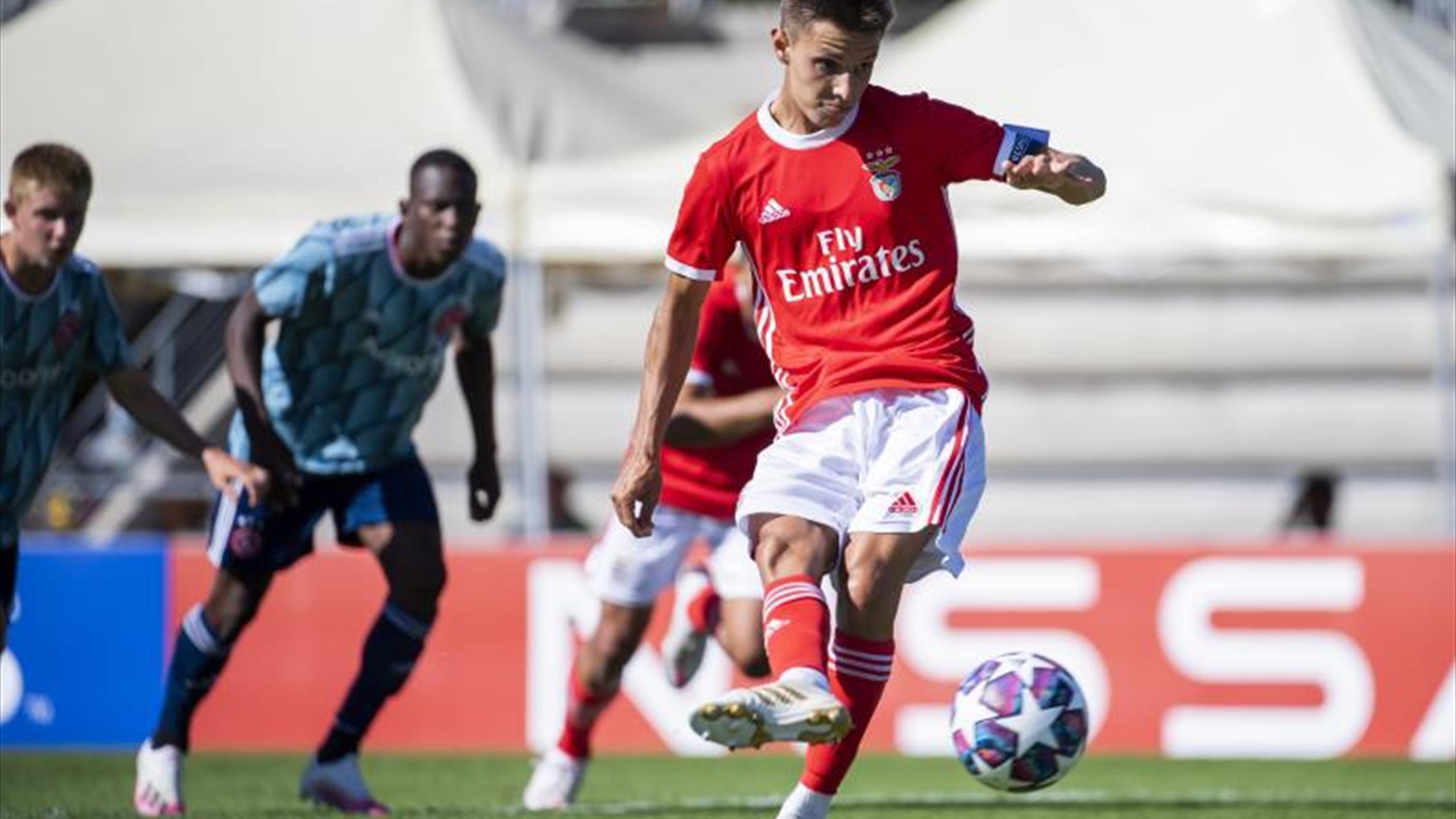 El Benfica, a la final con goleada al Ajax (3-0) - Eurosport