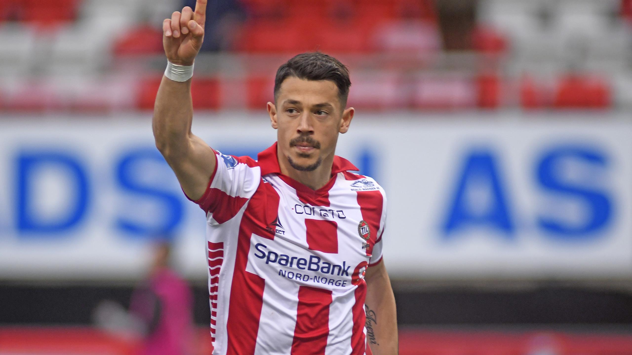 Azemi sikret viktig poeng i toppkampen - Eurosport