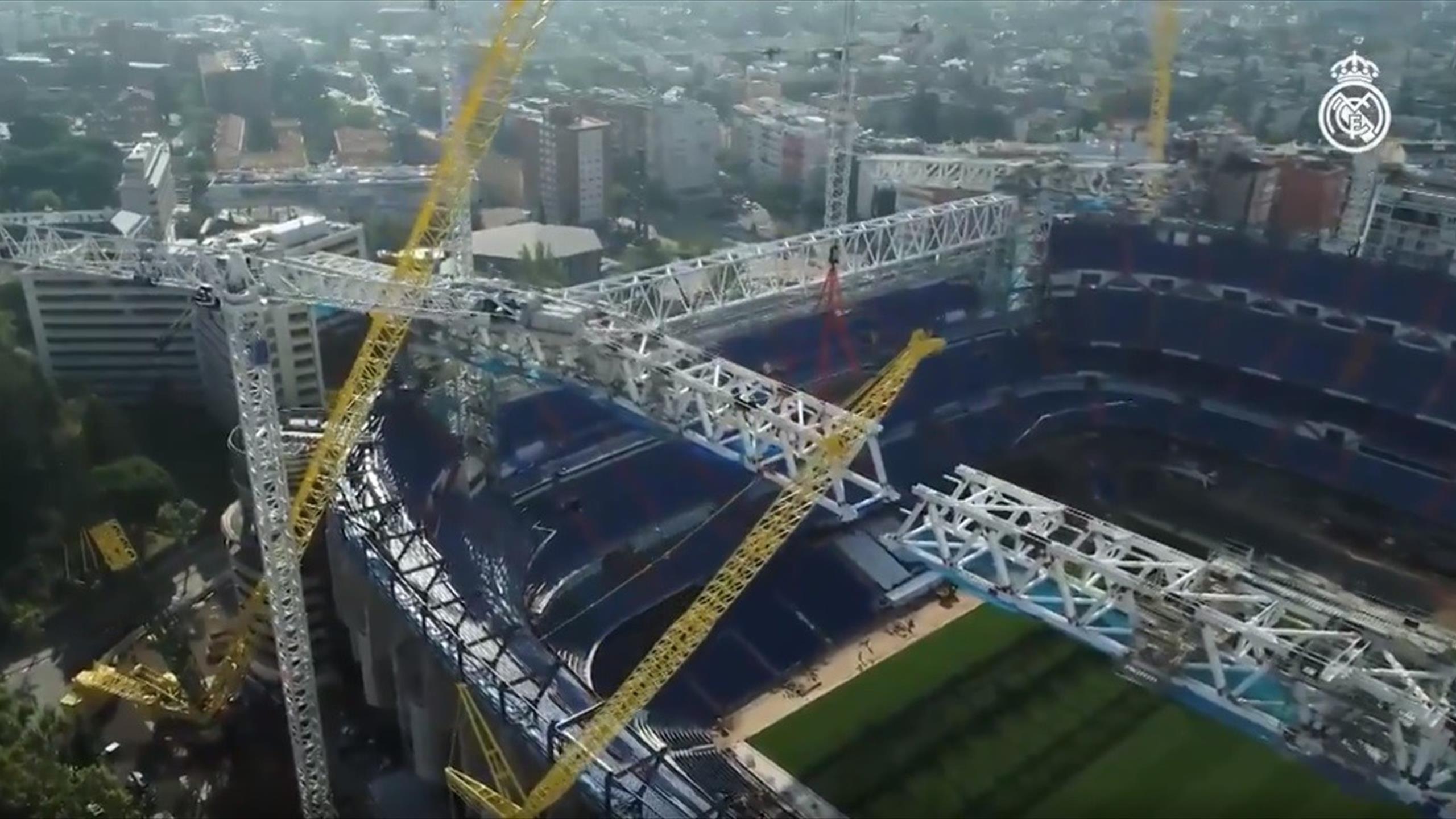 La cubierta del Bernabéu, el gran sueño de Florentino, más cerca de ser ...