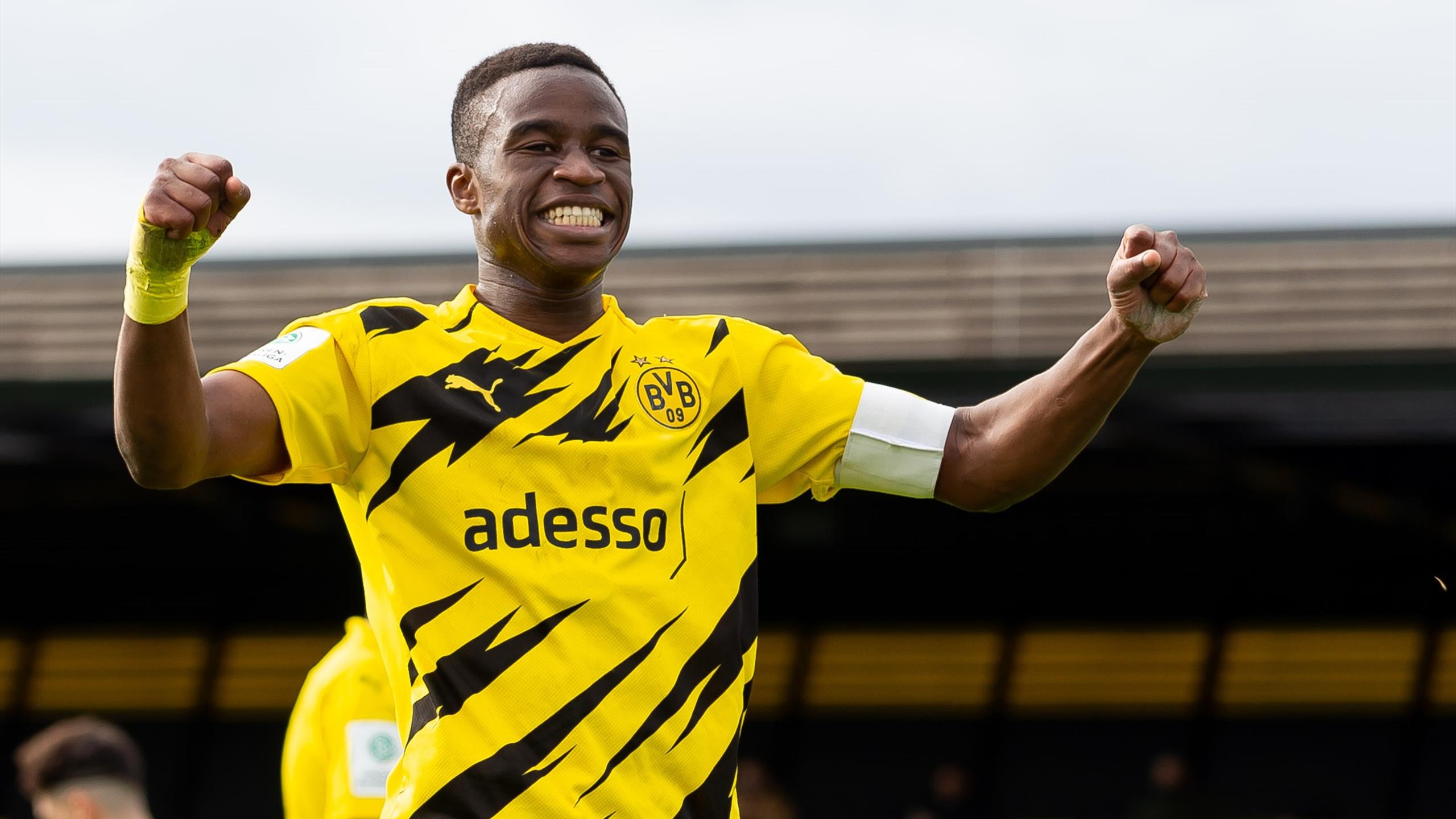 Moukoko (Dortmund), enfant prodige aux portes de la Bundesliga - Eurosport