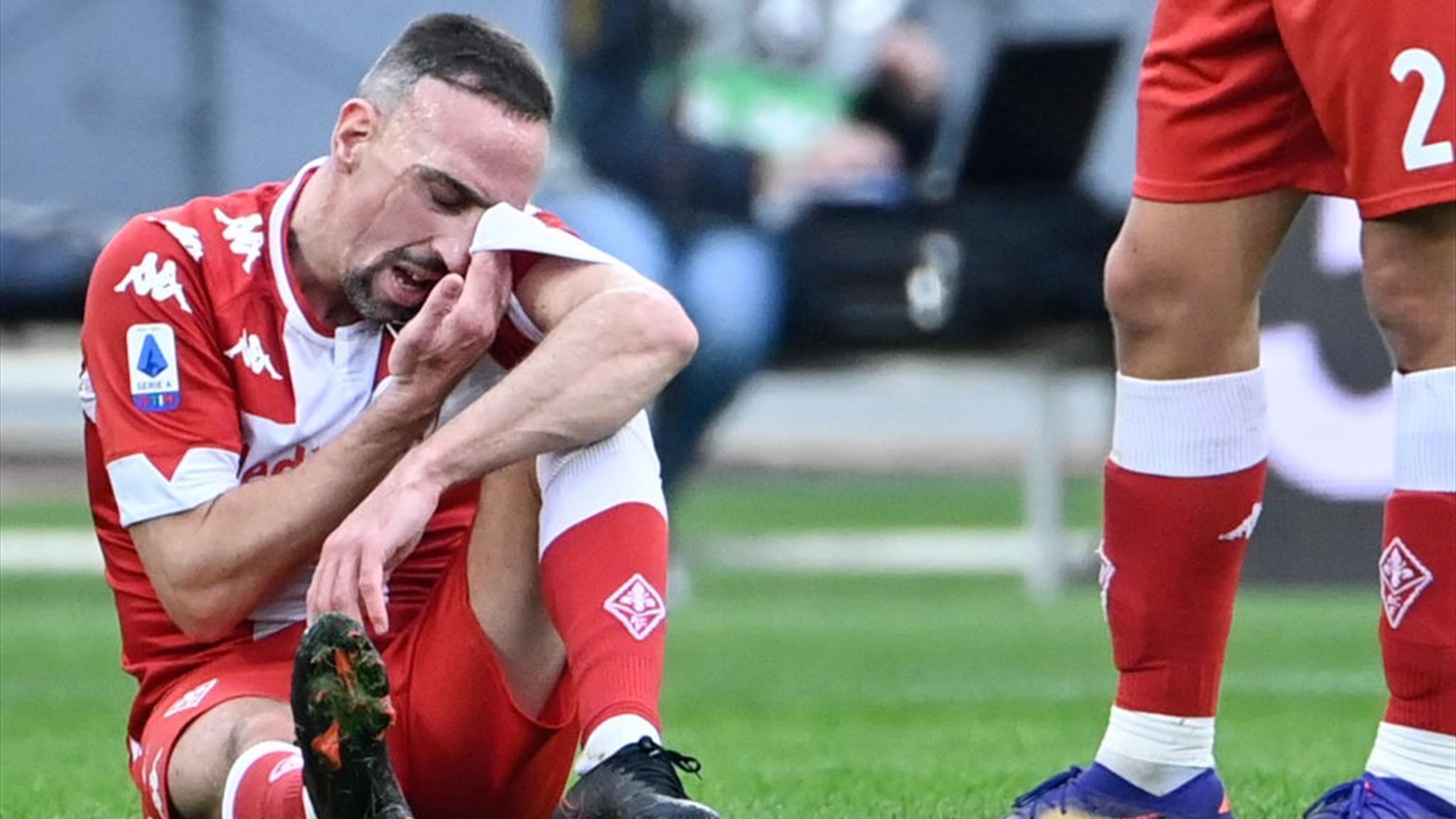 Nouveau pépin physique pour Ribéry avec la Fiorentina, touché au genou ...