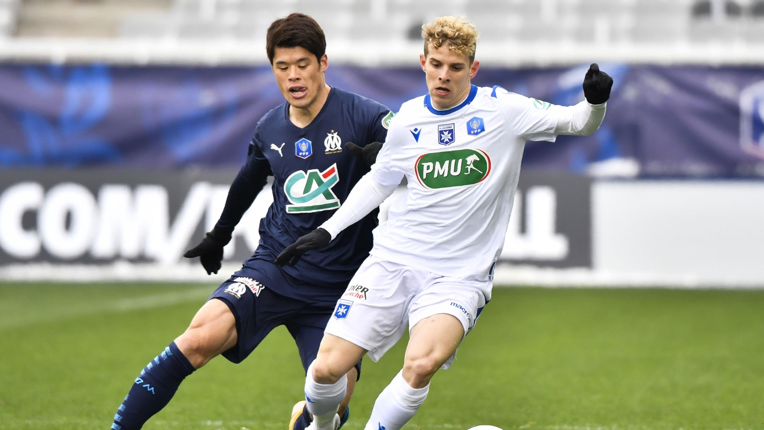 VIDEO - Ligue 2 : Le but exceptionnel de Gauthier Hein (AJ Auxerre) qui ...